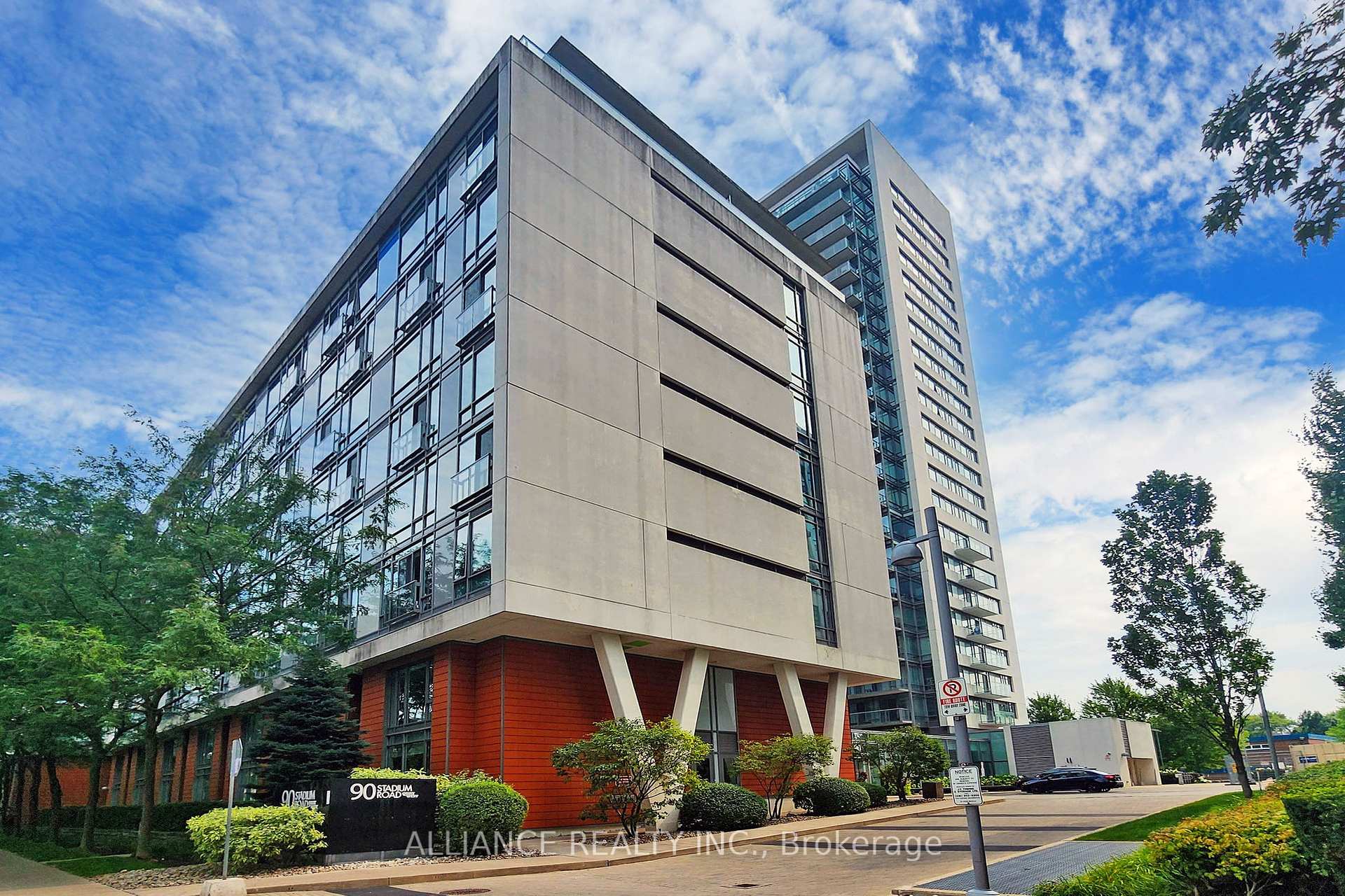 1806 - 90 Stadium Road, Toronto, ON M5V 3W5