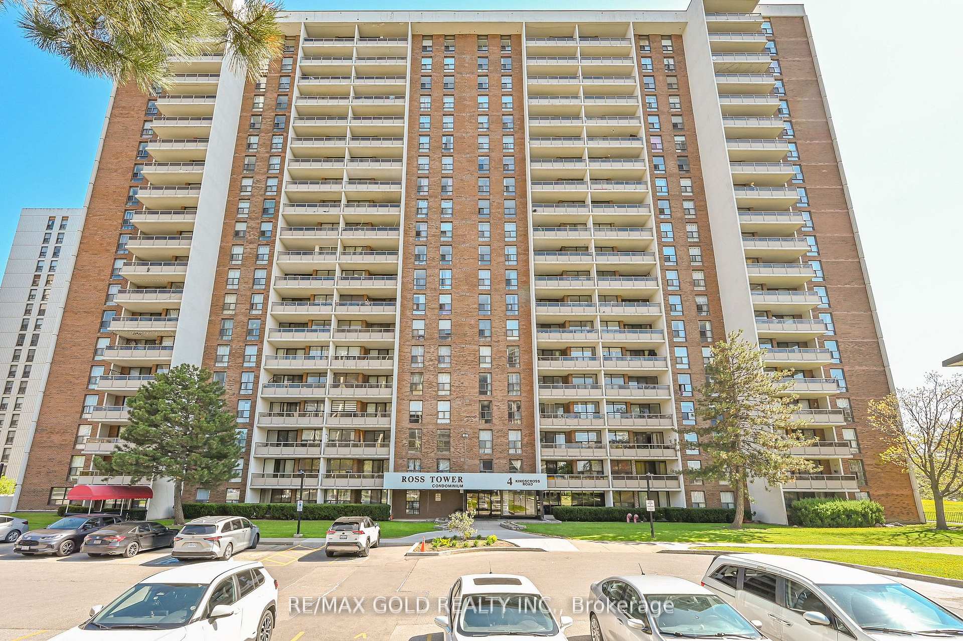 1807 - 4 Kings Cross Road, Brampton, ON L6T 3X8