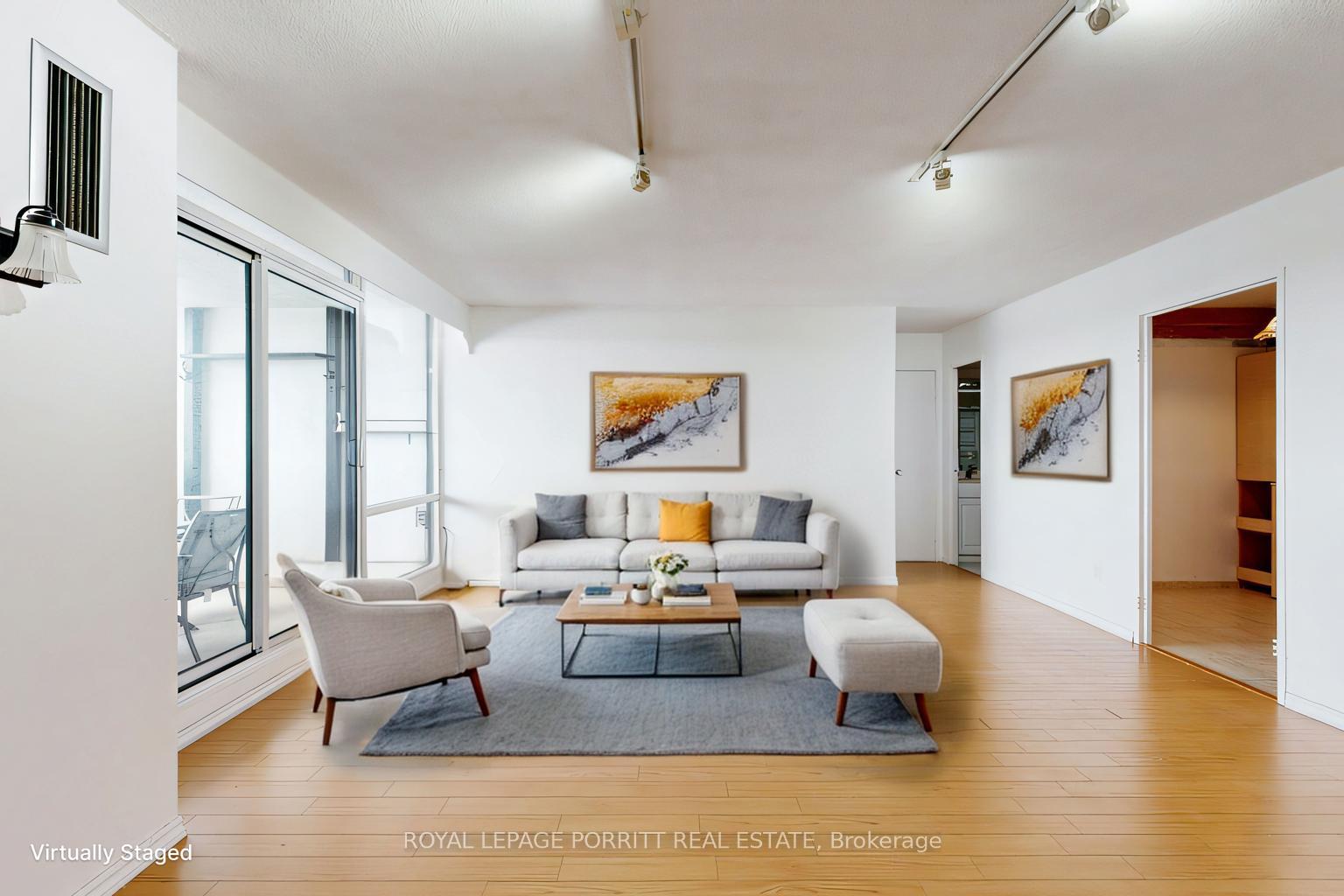 1808 - 1535 Lakeshore Road E, Mississauga, ON L5E 3E2