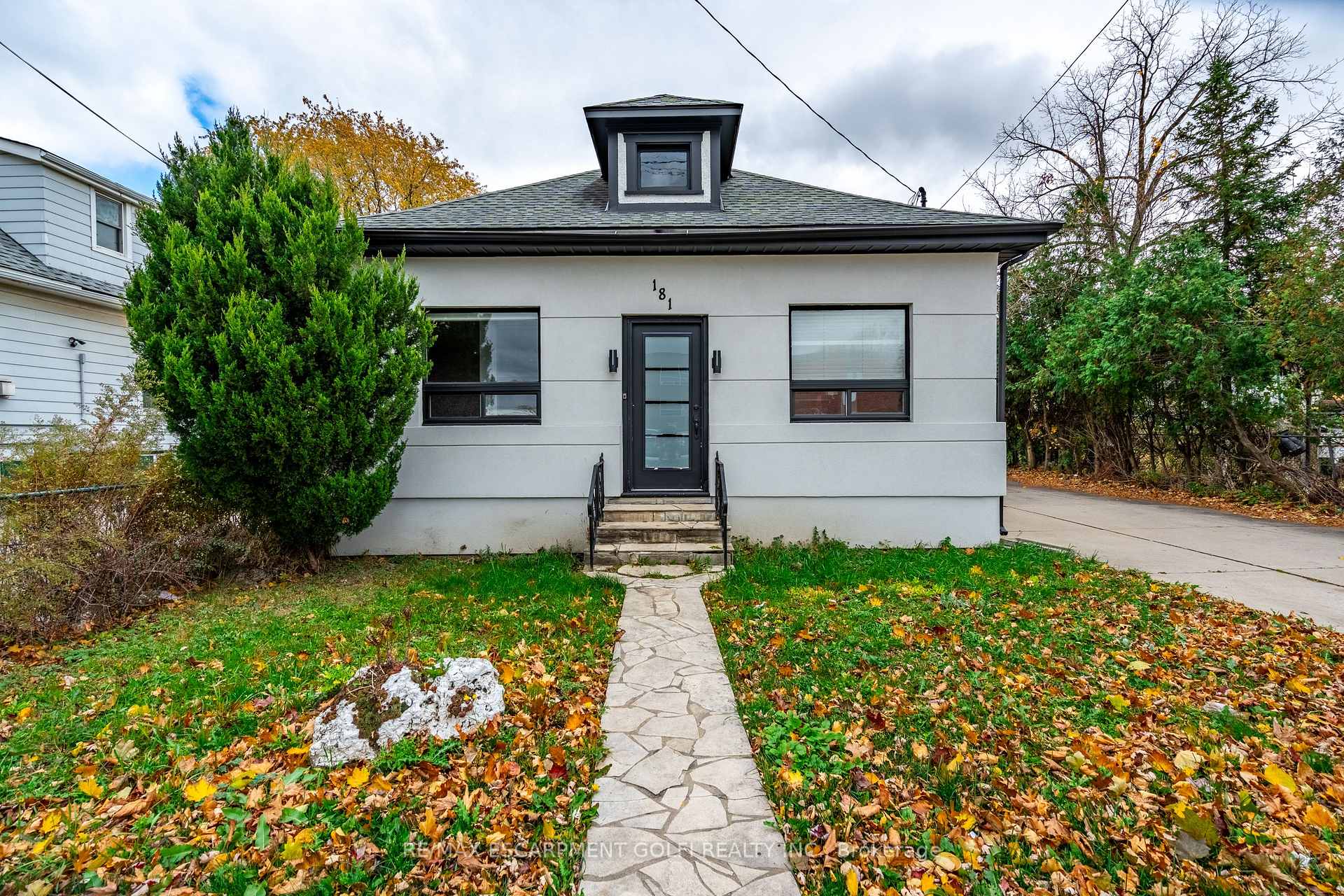 181 East 5th Street, Hamilton, ON L9A 2Z7