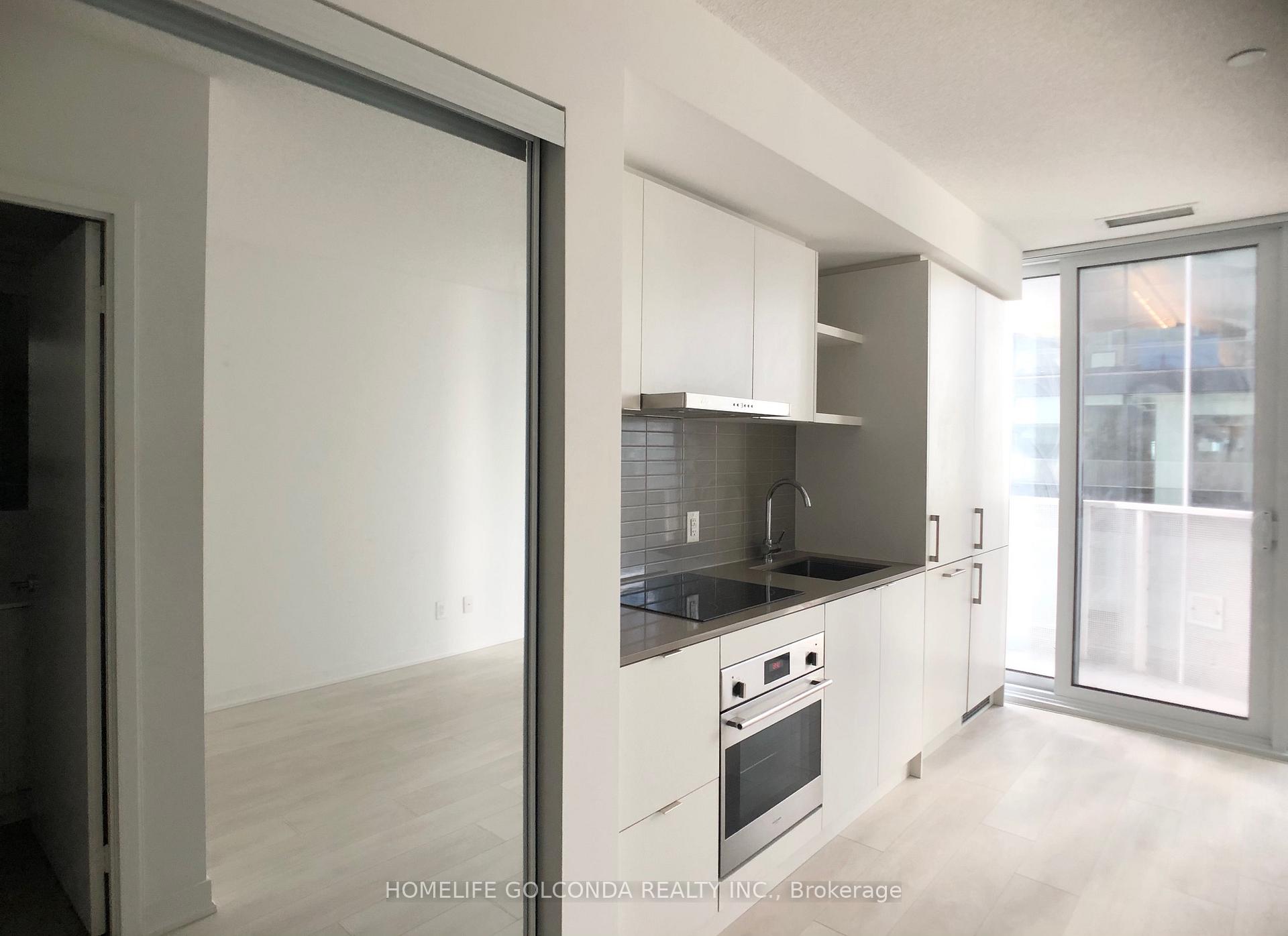 1811 - 100 Harbour Street, Toronto, ON M5J 0B5