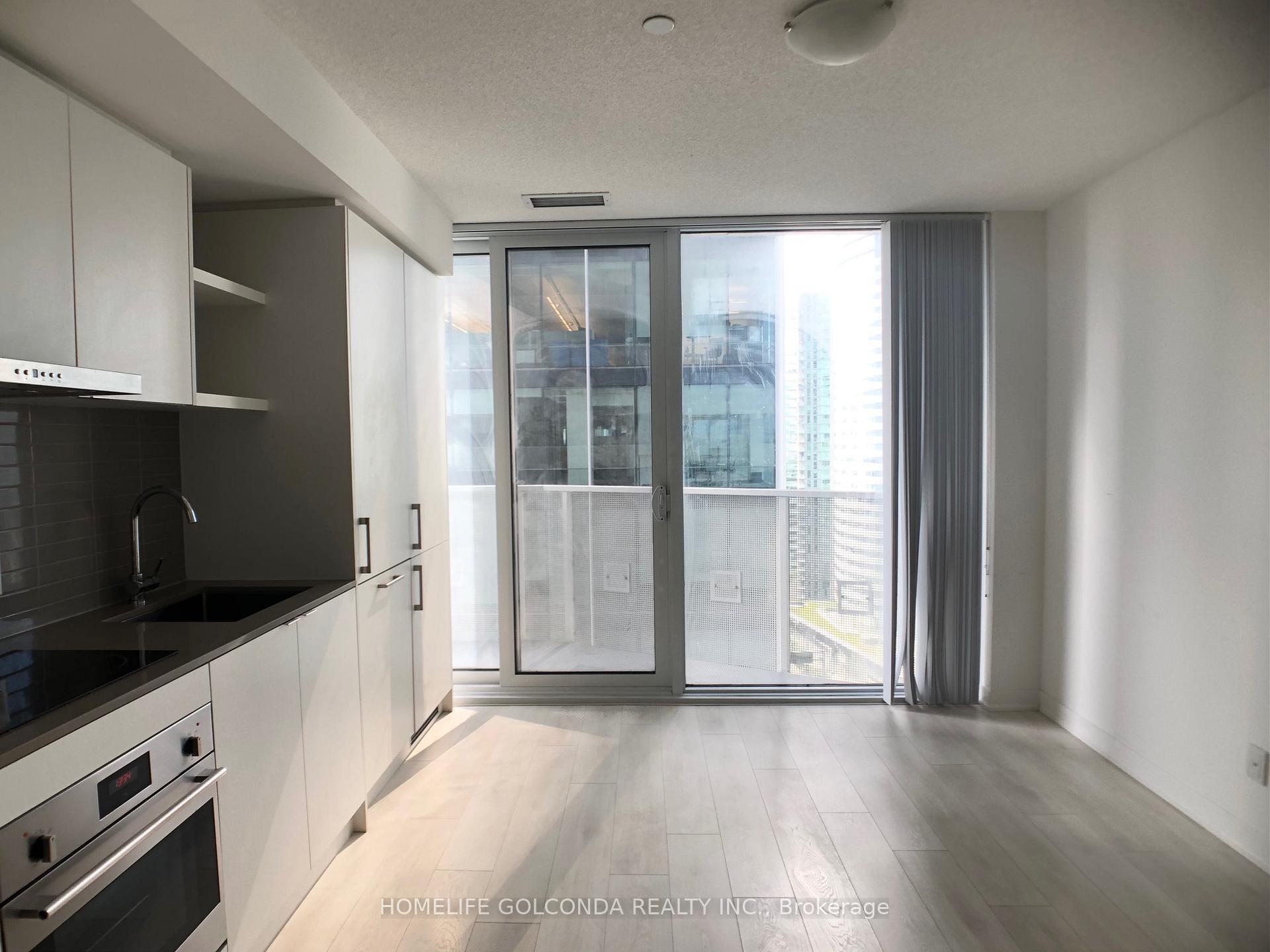 1811 - 100 Harbour Street, Toronto, ON M5J 0B5