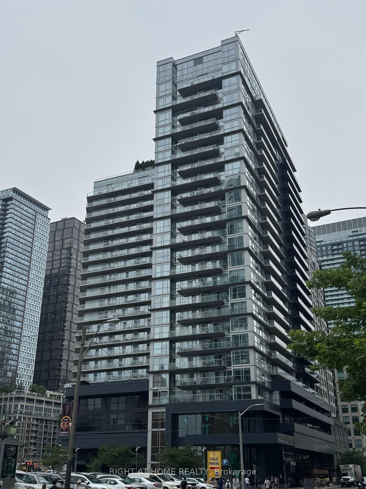 1812 - 352 Front Street W, Toronto, ON M5V 0K3