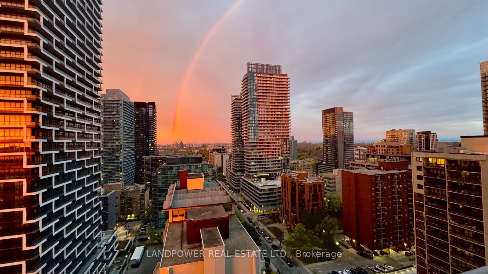 1812 - 70 Roehampton Avenue, Toronto, ON M4P 1R2