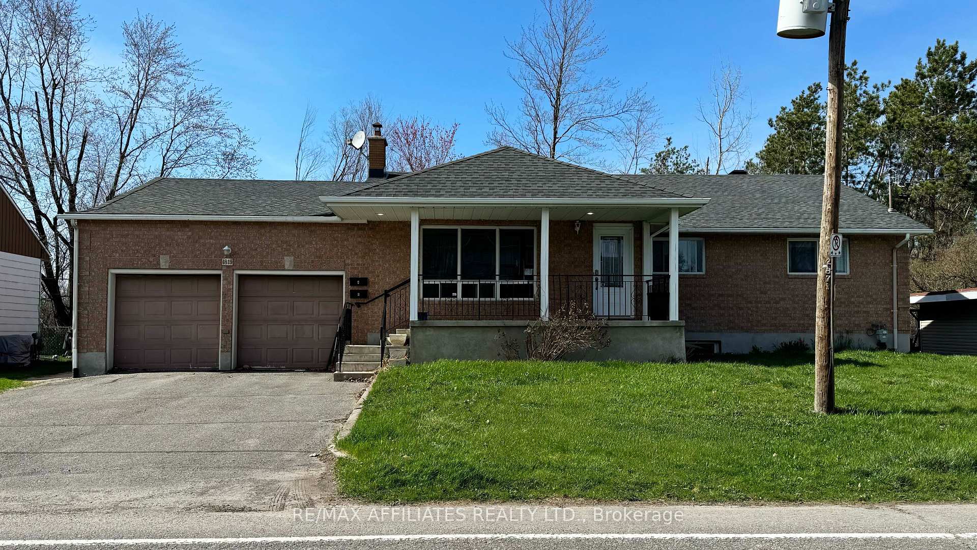 1819 Rosebella Avenue, Blossom Park - Airport and Area, ON K1T 1G4