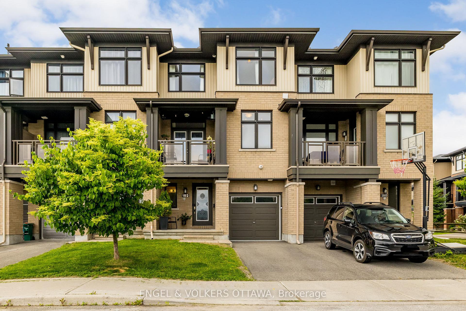 182 Poplin Street, Blossom Park - Airport and Area, ON K4M 0G9