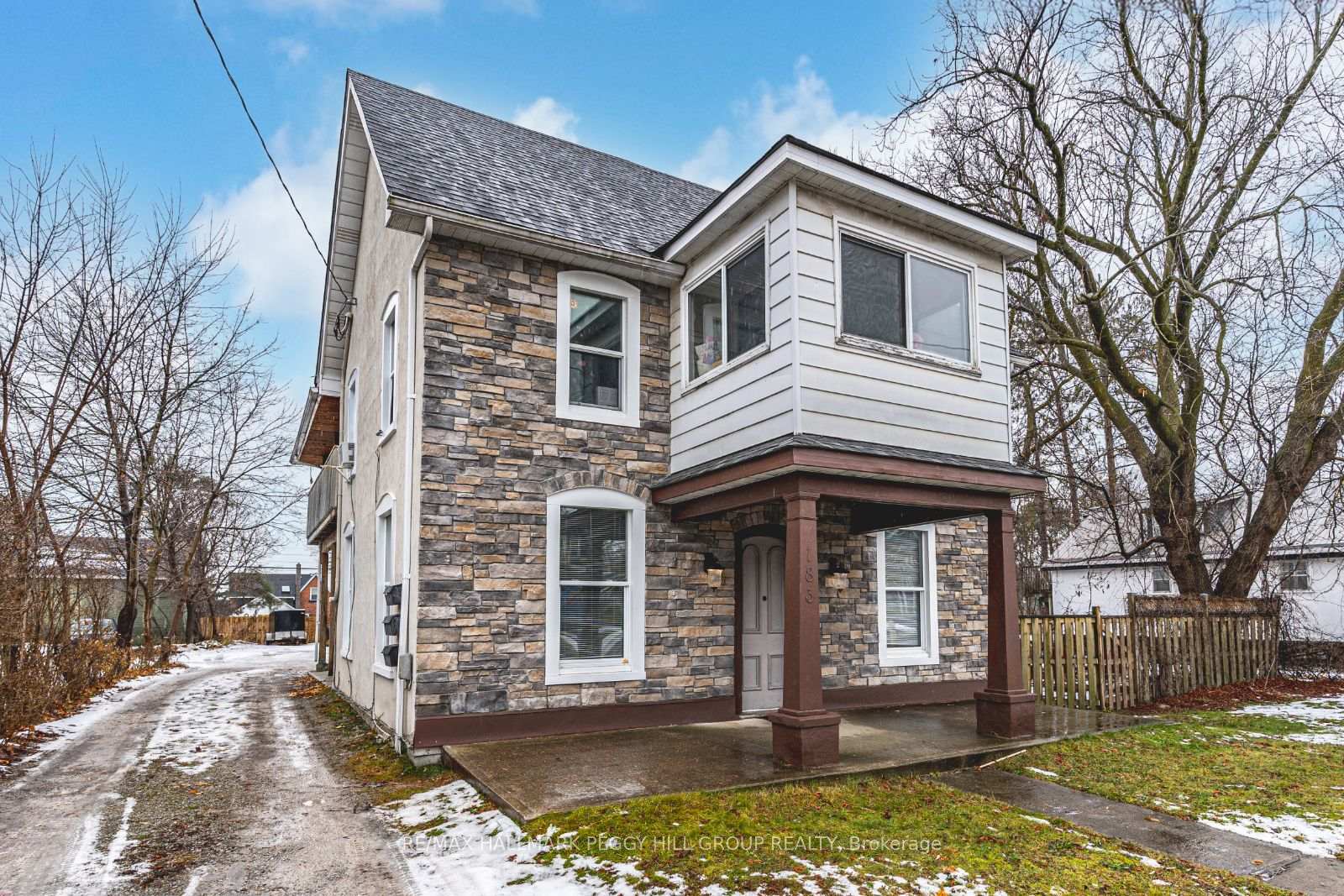 183 Dunlop Street W, Barrie, ON L4N 1B4
