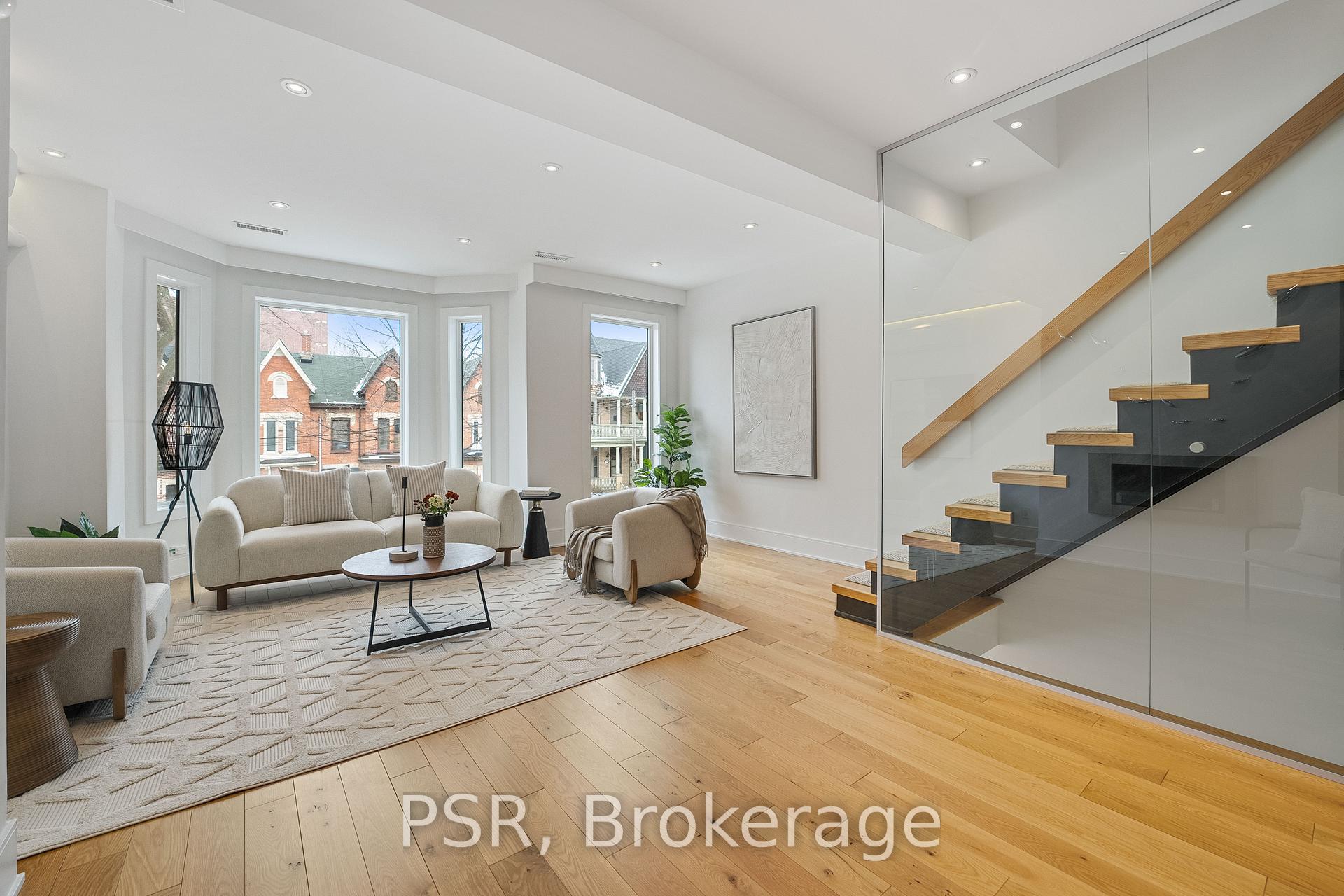 184 Strachan Avenue, Toronto, ON M6J 2S9