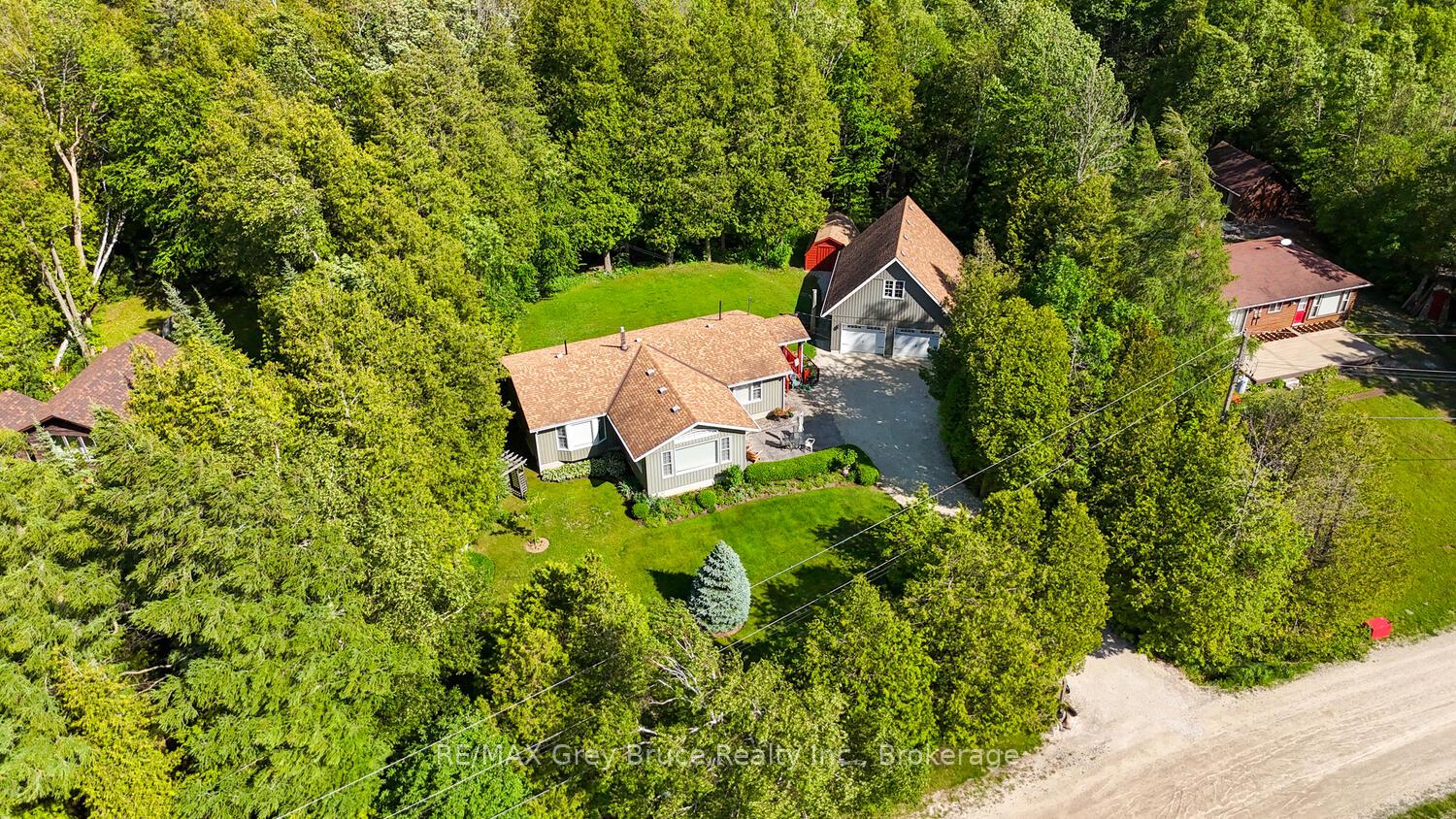 186 Hope Bay Road, South Bruce Peninsula, ON N0H 2T0