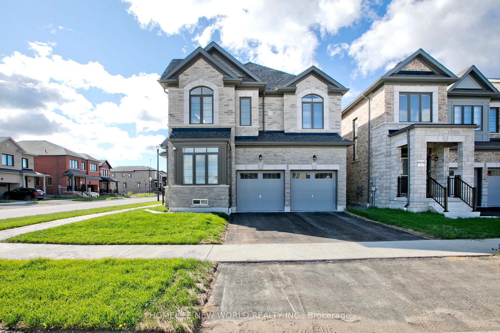 1864 Irish Moss Square, Pickering, ON L1T 4W1