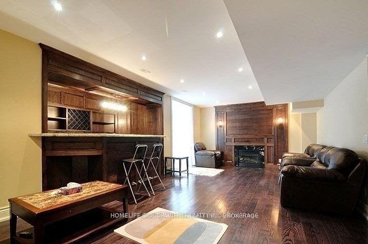 187 Byng Avenue, Toronto, ON M2N 4K8