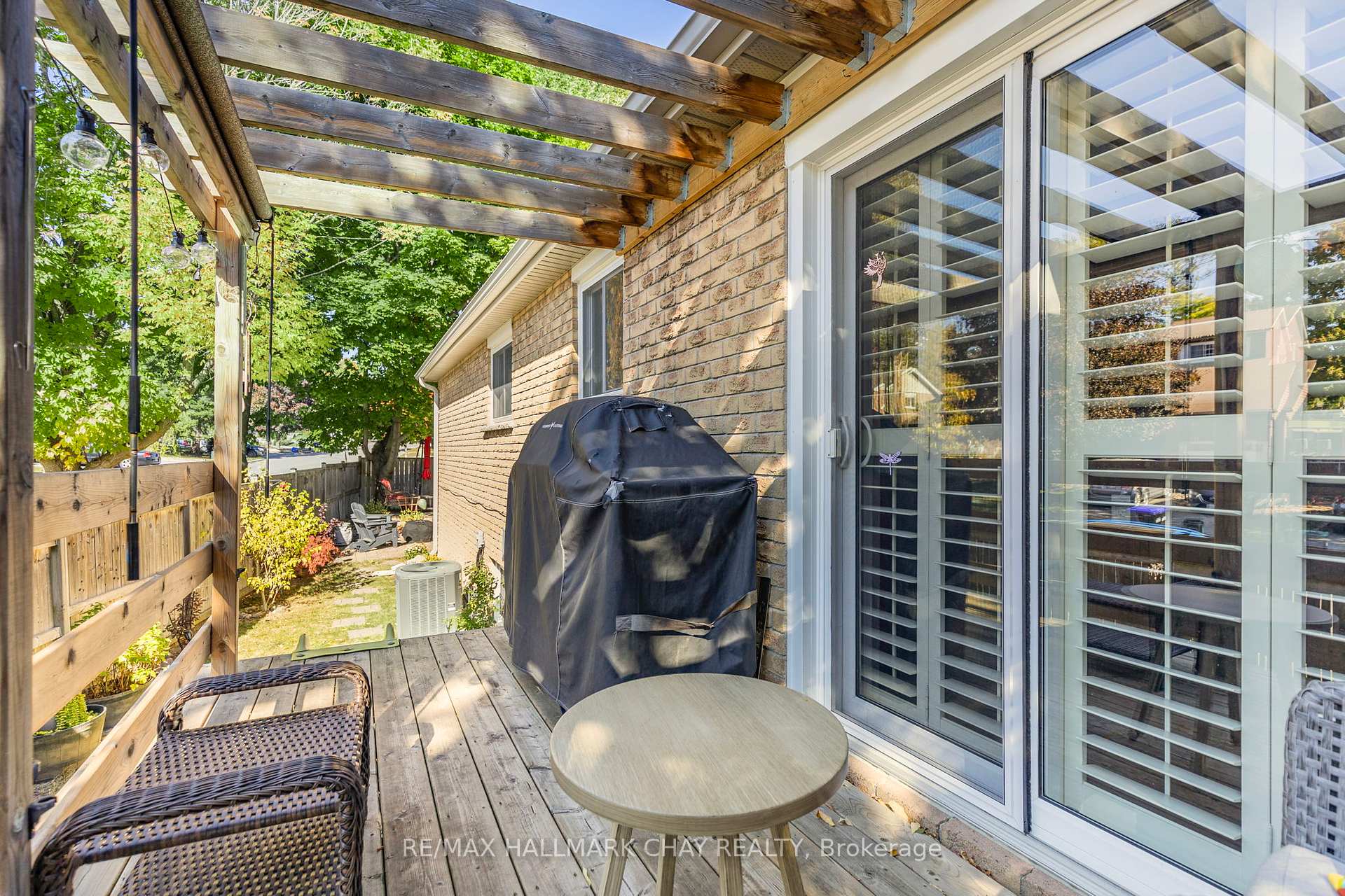 187 Fred Cook Drive, Bradford West Gwillimbury, ON L3Z 1V1