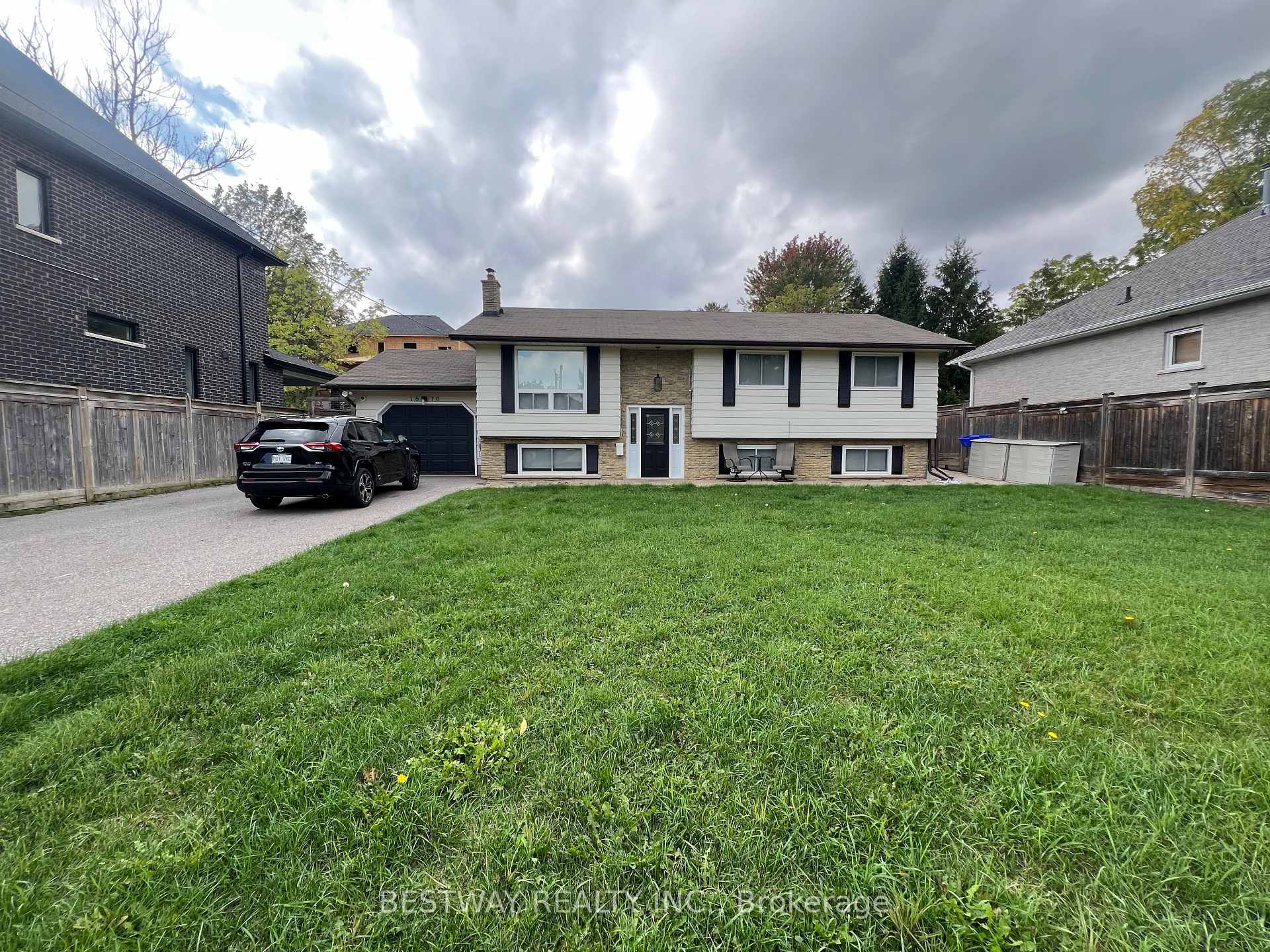 1870 Spruce Hill Road, Pickering, ON L1V 1S7