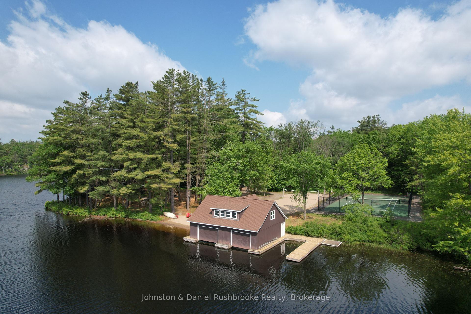 1875 N Muldrew Lake Road, Gravenhurst, ON P1P 1R2