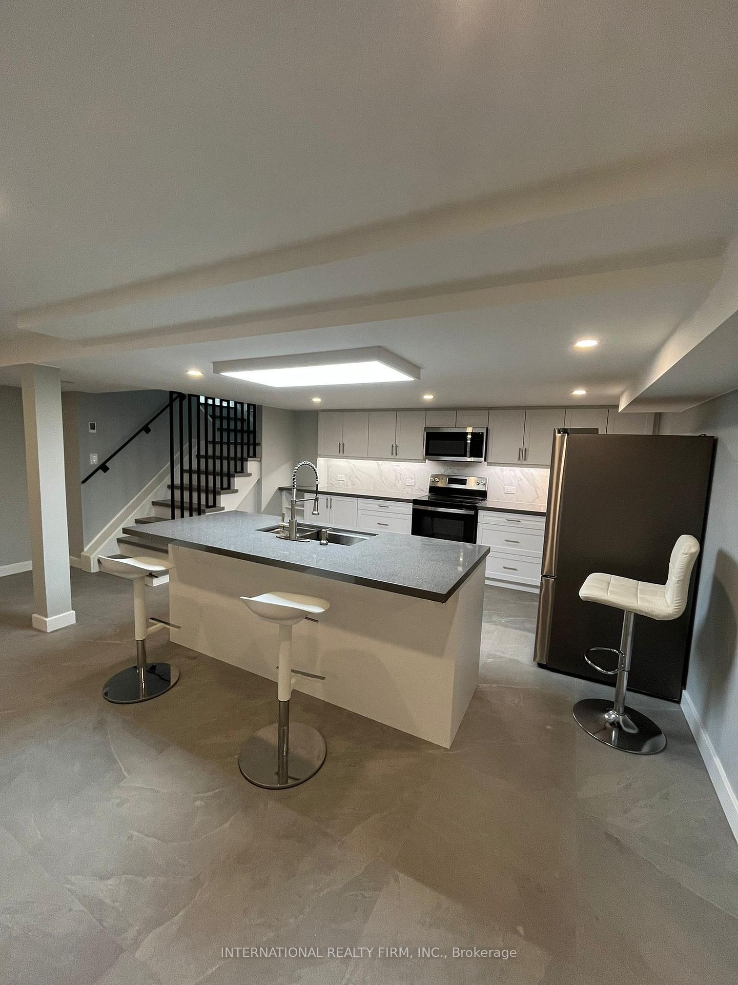 basement - 188 Mccaffrey Drive, Newmarket, ON L3X 1J9