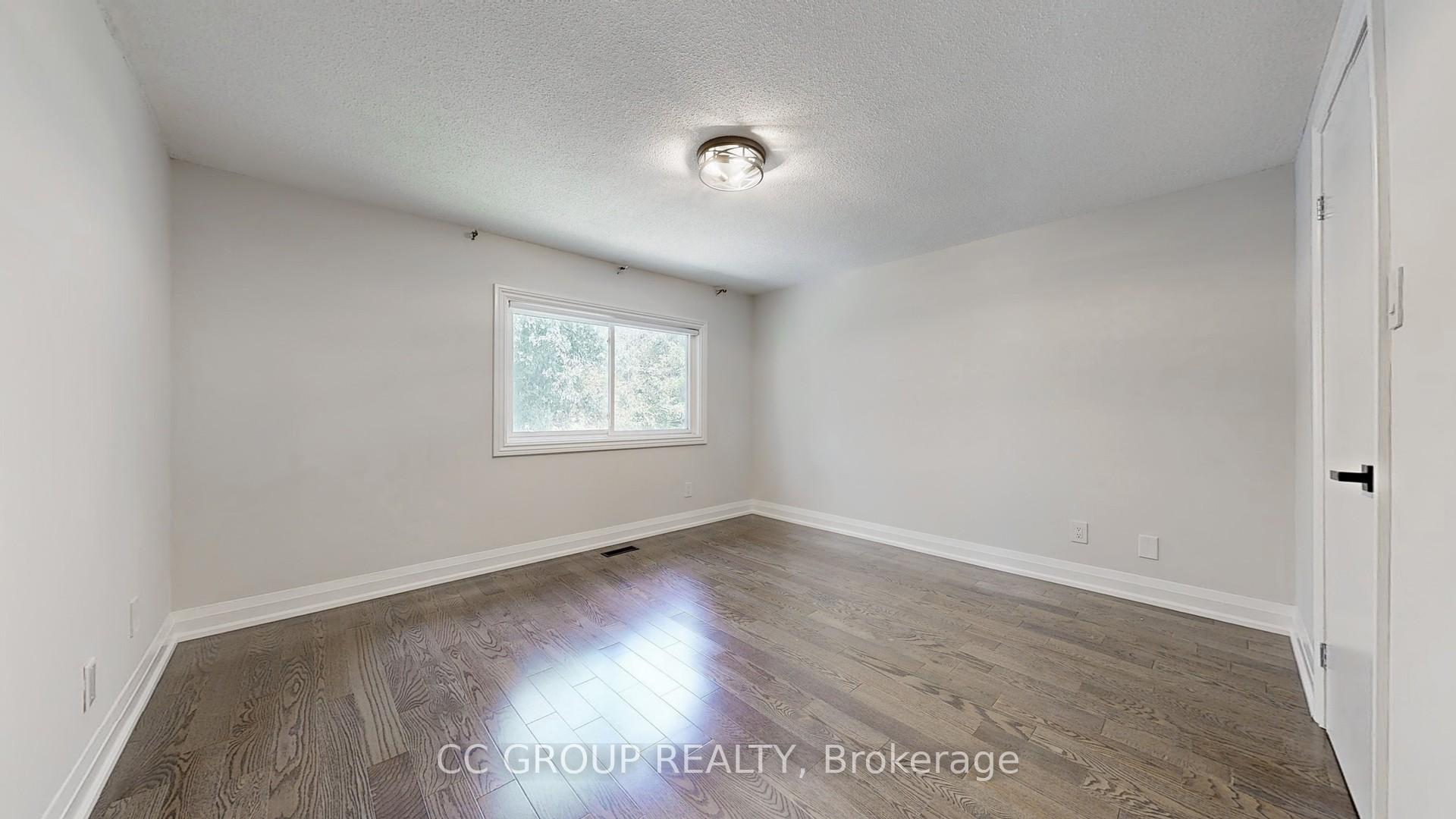 189 Harrison Drive, Newmarket, ON L3Y 6H8