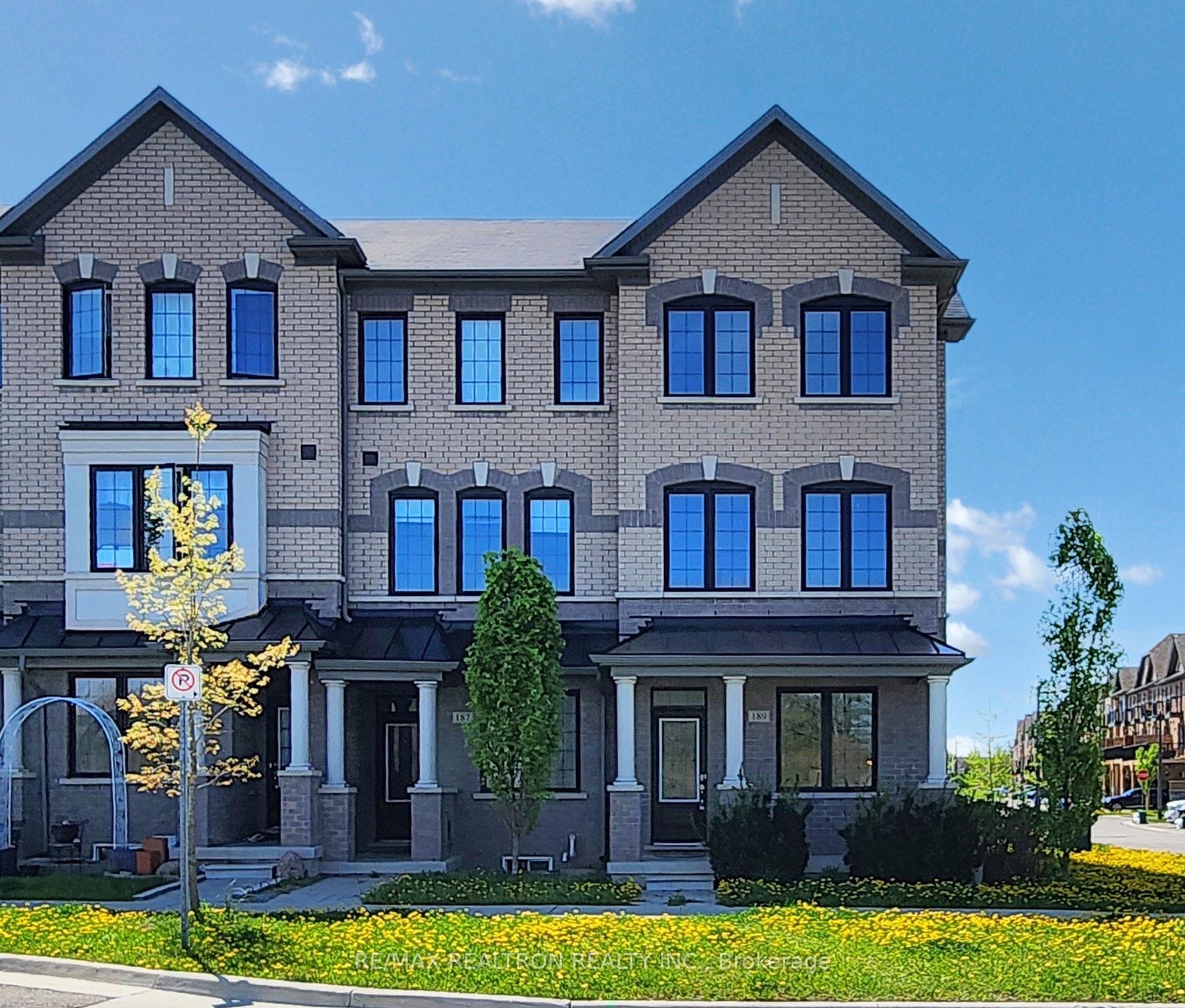 189 Rustle Woods Avenue, Markham, ON L6B 0T8