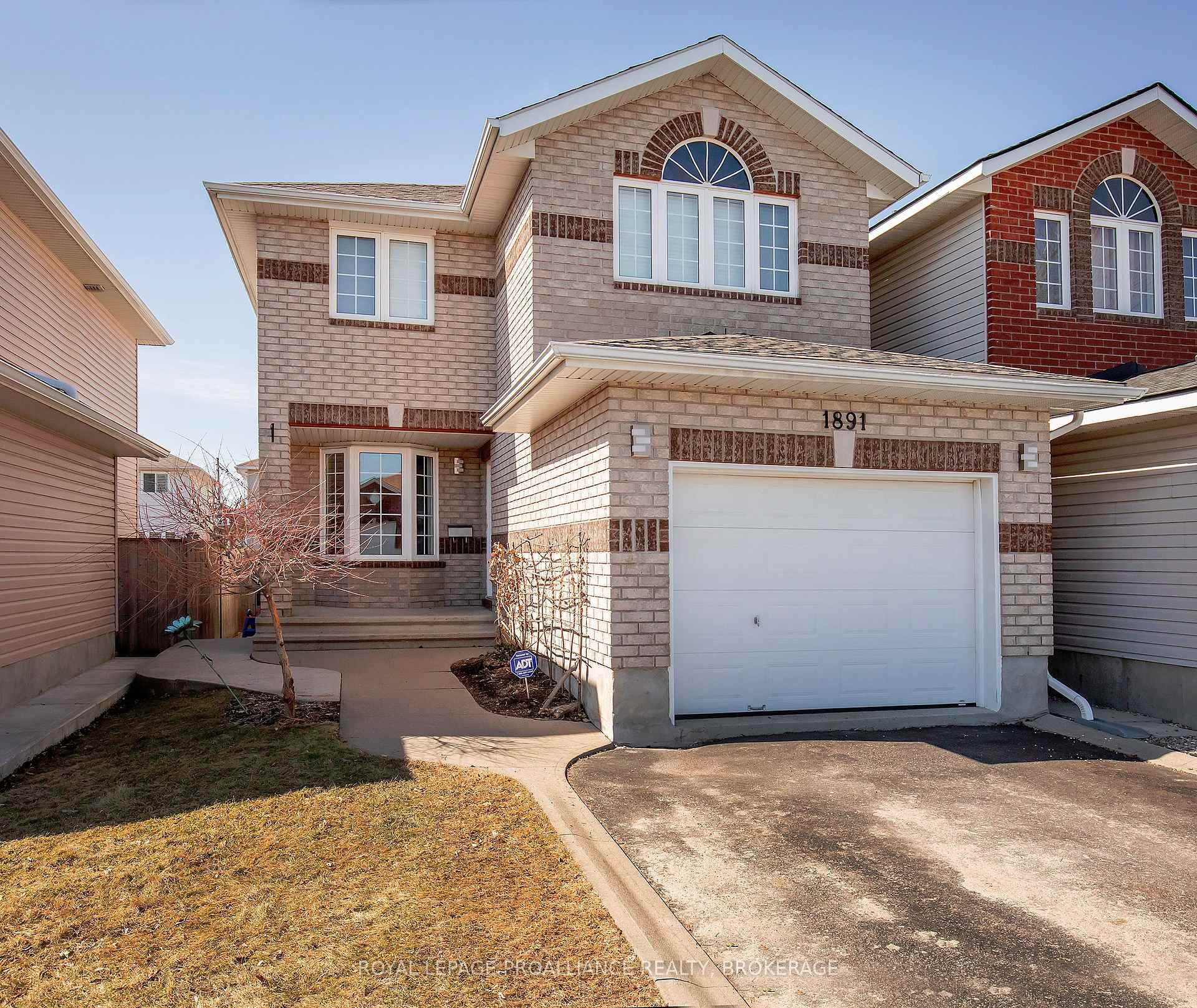 1891 Berrywood Crescent, Kingston, ON K7P 3G8