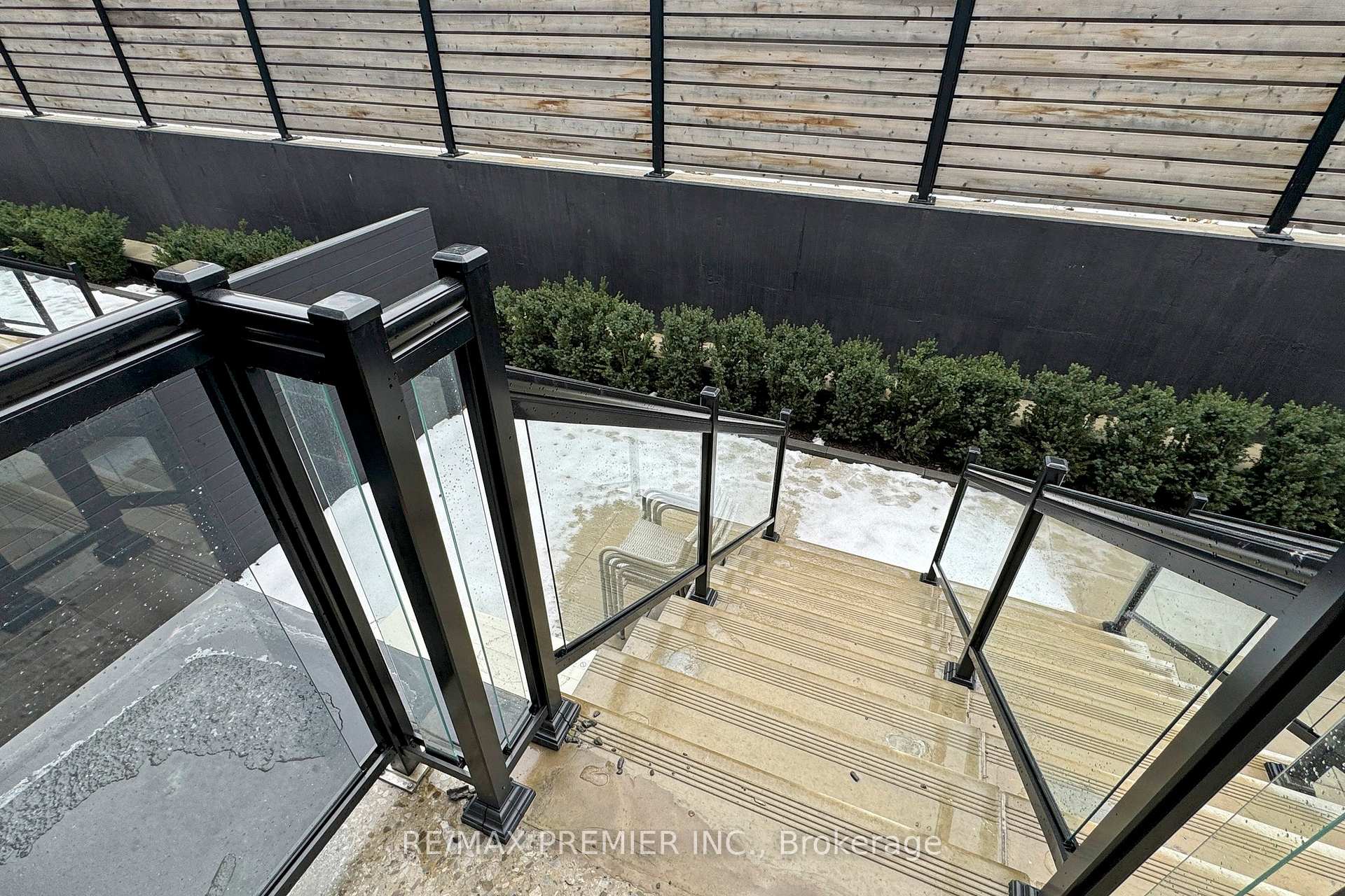 19 - 12 Dervock Crescent, Toronto, ON M2K 1A7