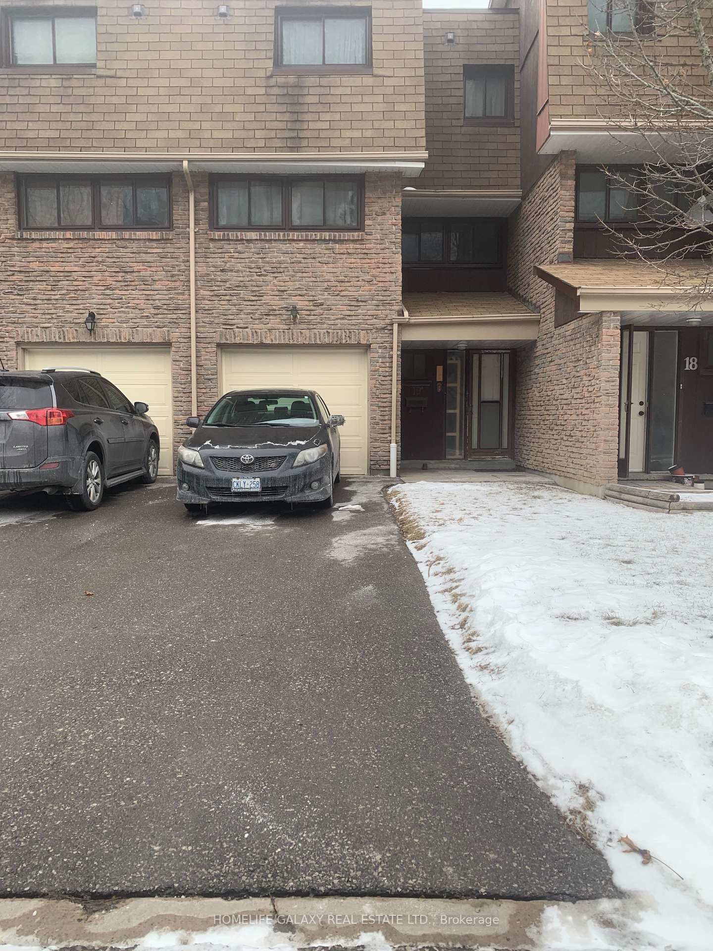 19 - 1958 Rosefield Road, Pickering, ON L1V 3A9