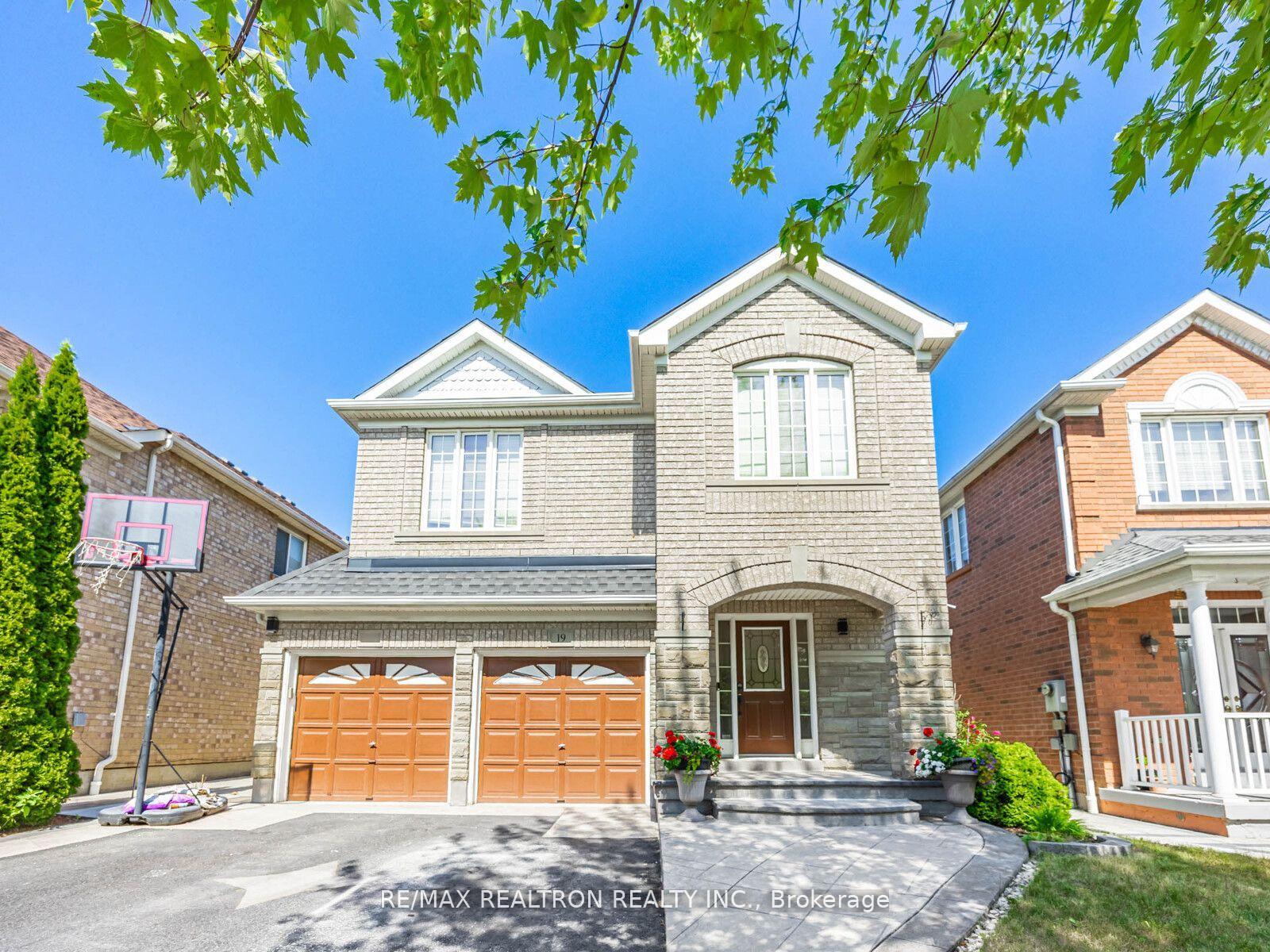 19 Clapperton Drive, Ajax, ON L1T 4X9