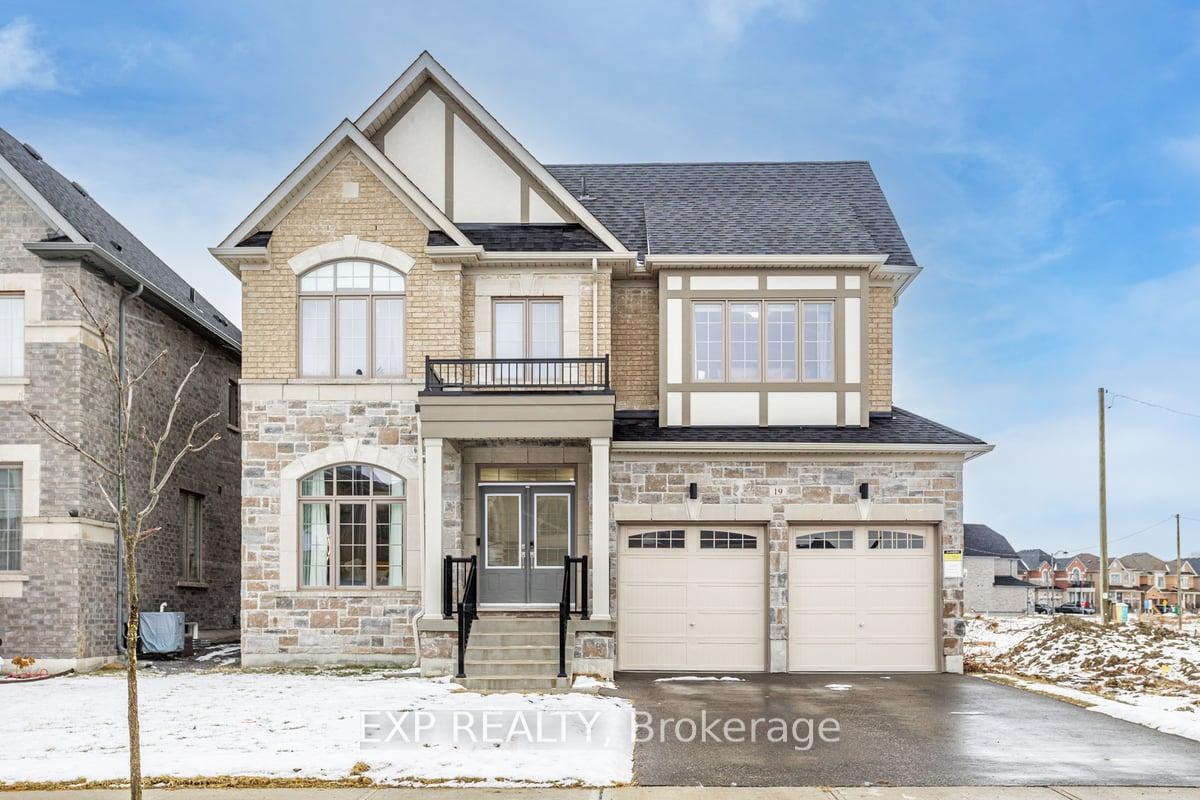 19 Concert Hill Way, East Gwillimbury, ON L9N 0W9