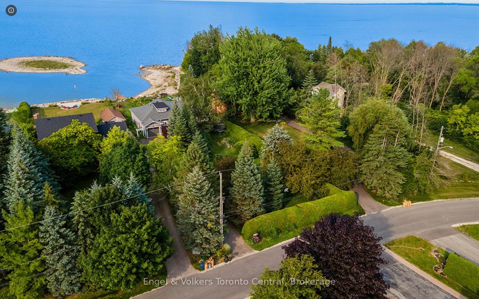 Collingwood Real Estate MLS® Listings & Houses For Sale