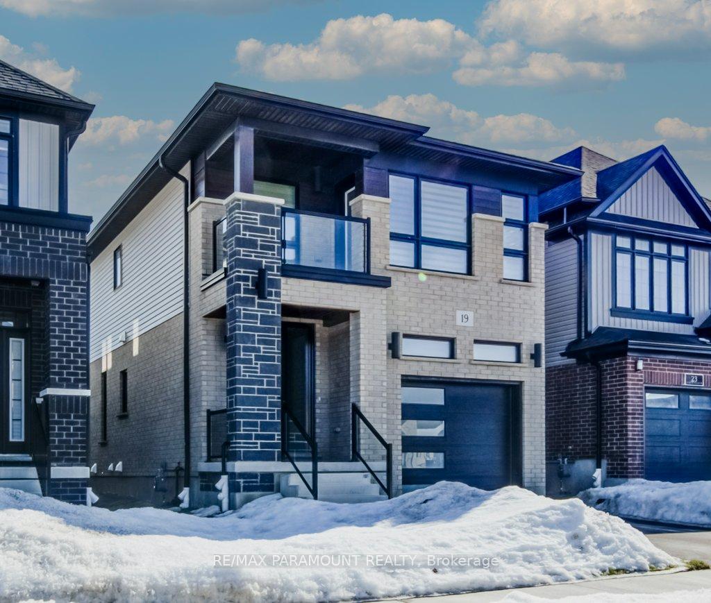 19 Jacob Detweiller Drive, Kitchener, ON N2P 0K7