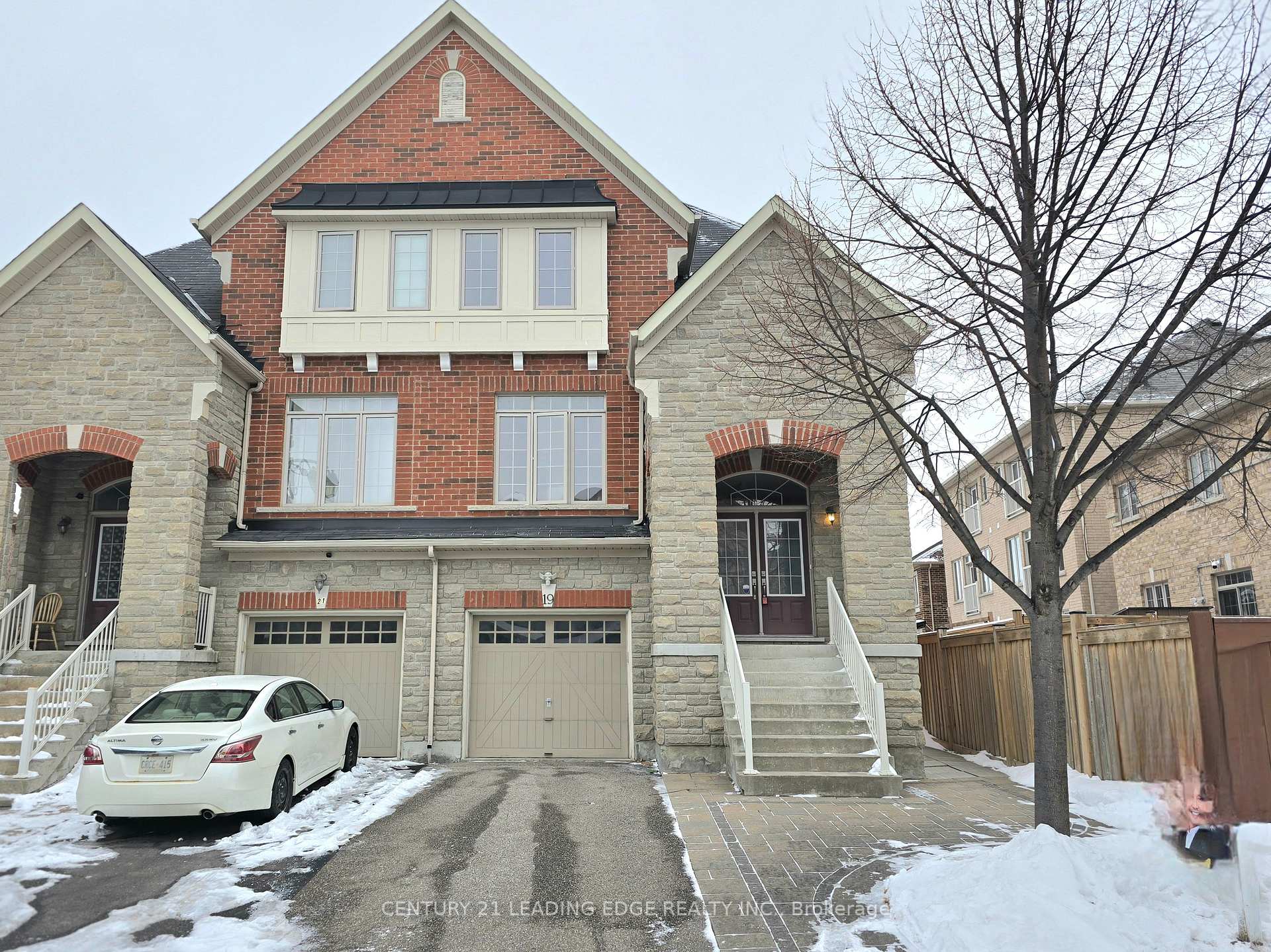 19 Living Crescent, Markham, ON L6C 0T7