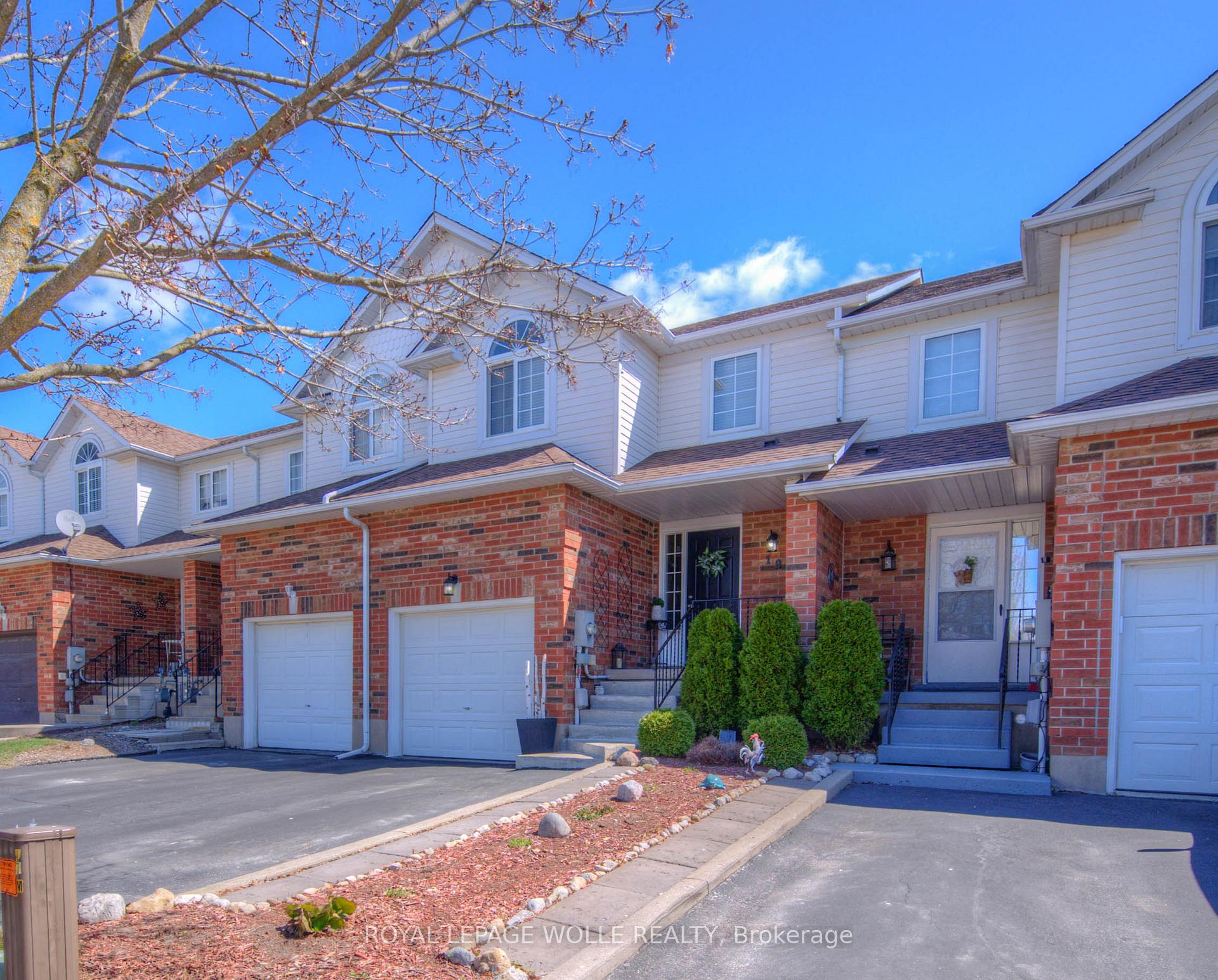 19 Marston Crescent, Cambridge, ON N3C 4G2