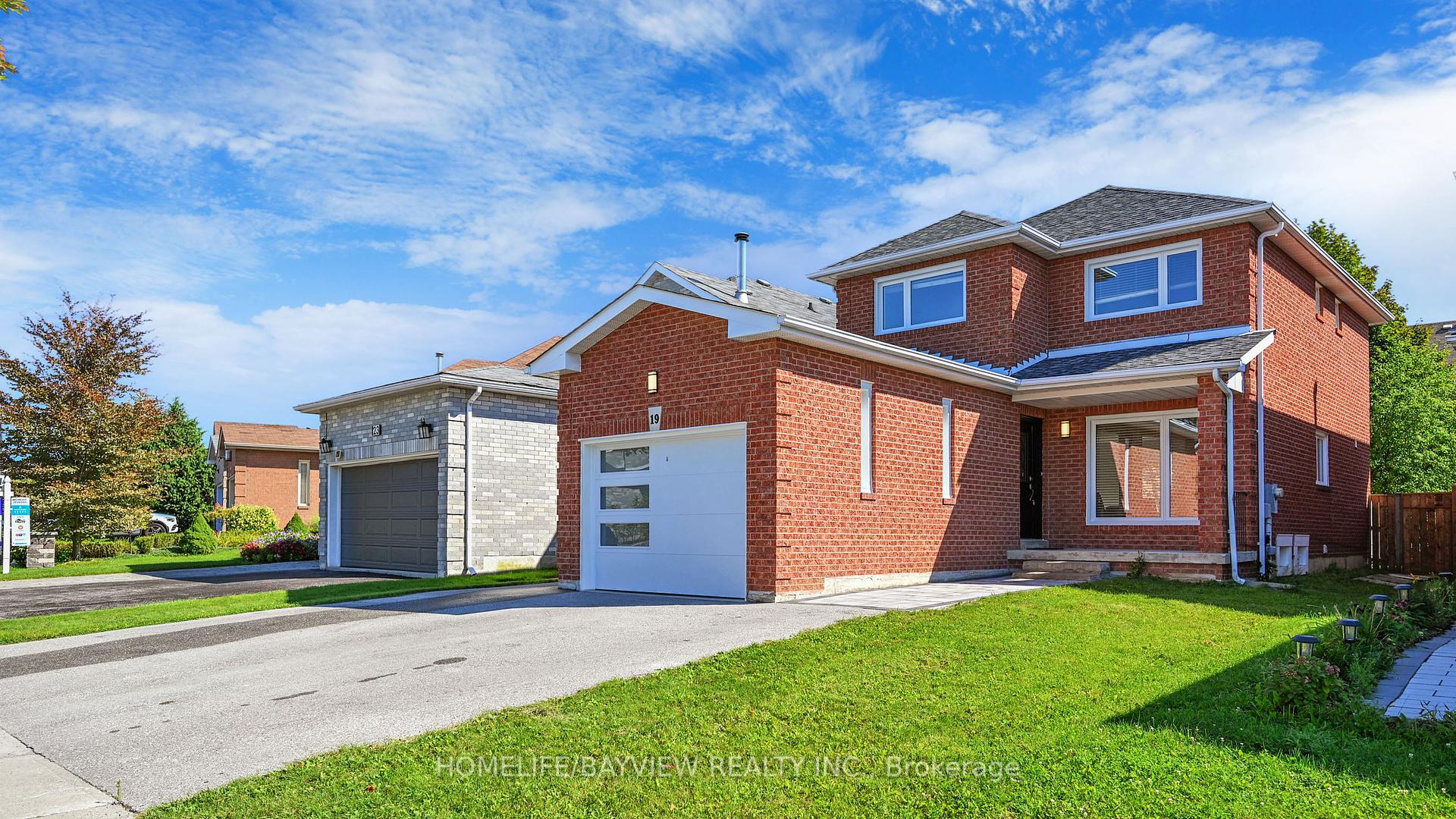 19 Mountbatten Road, Vaughan, ON L4J 8A5