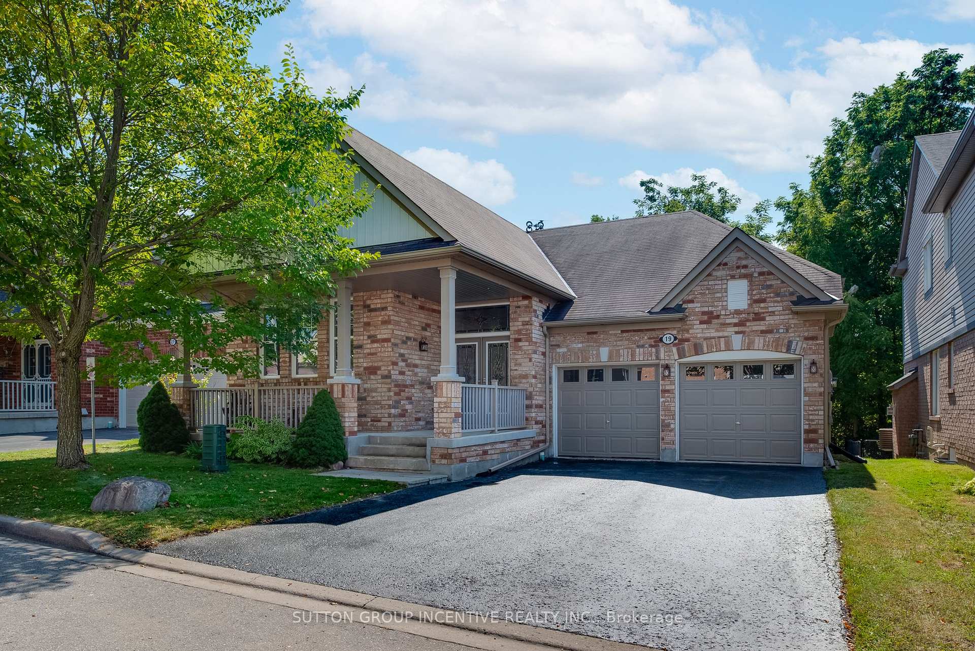 19 Paddison Place, New Tecumseth, ON L9R 0J5