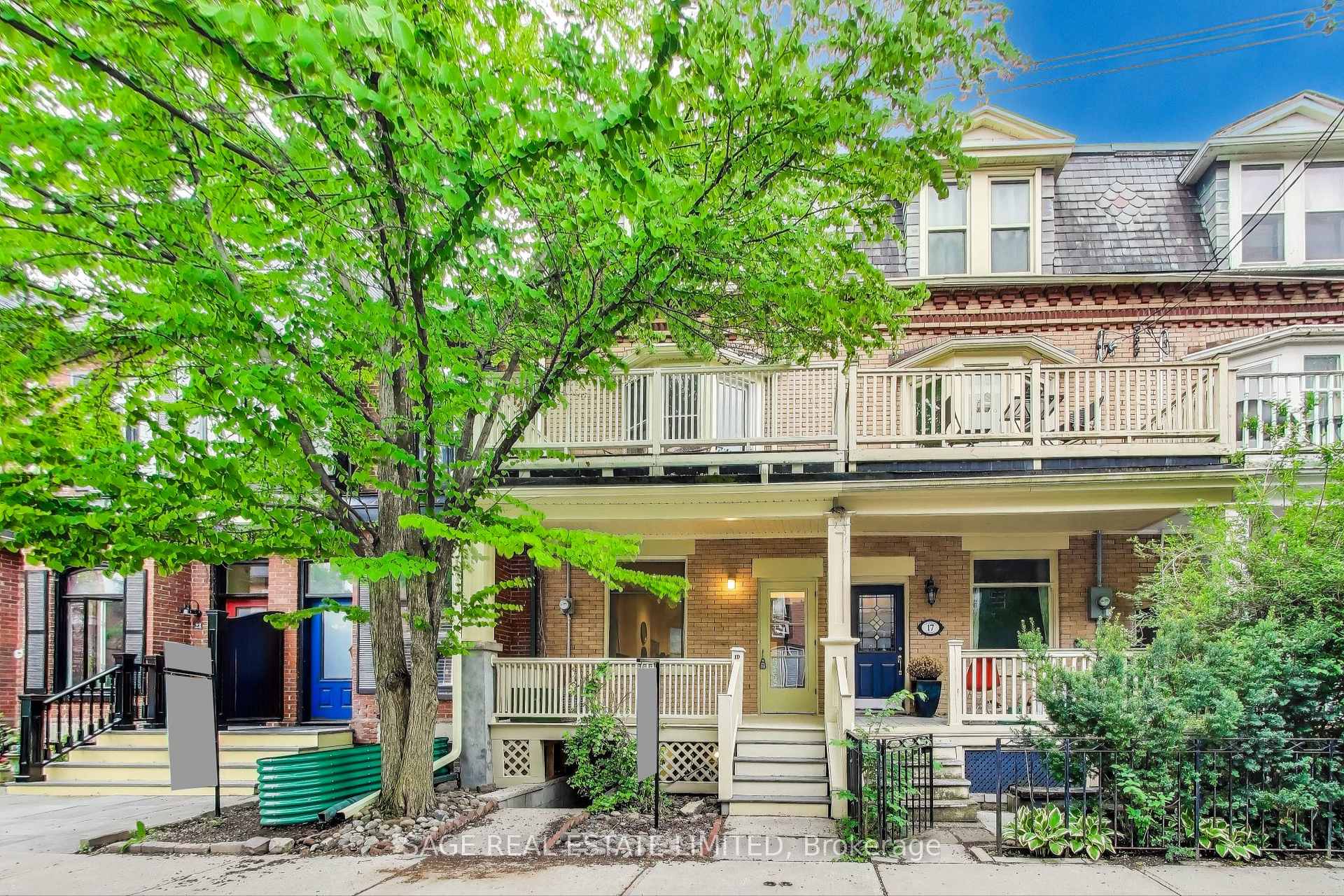 19 Salisbury Avenue, Toronto, ON M4X 1C3