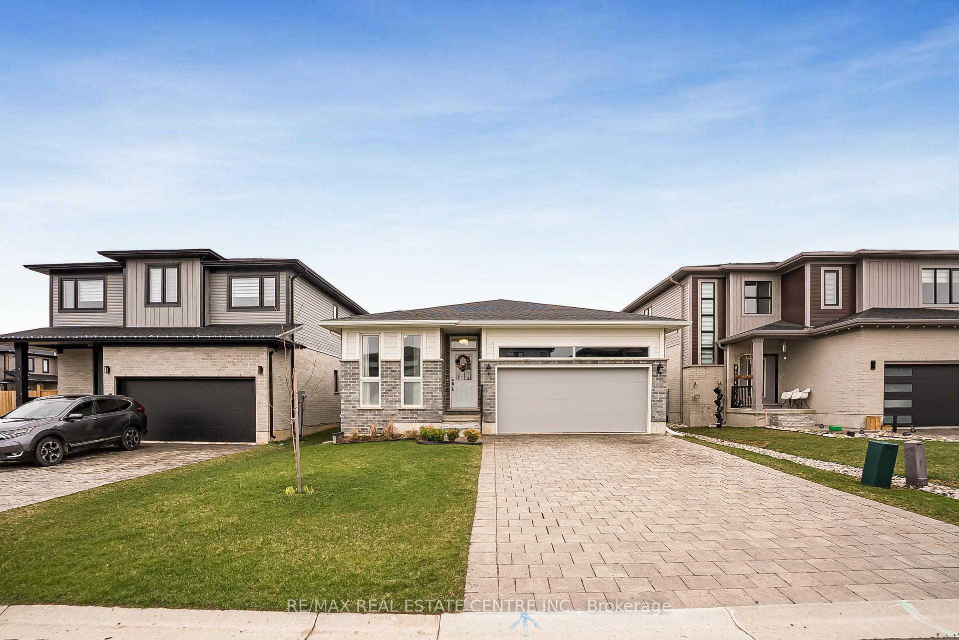 19 Sutherland Crescent, Ingersoll, ON N5C 0E3