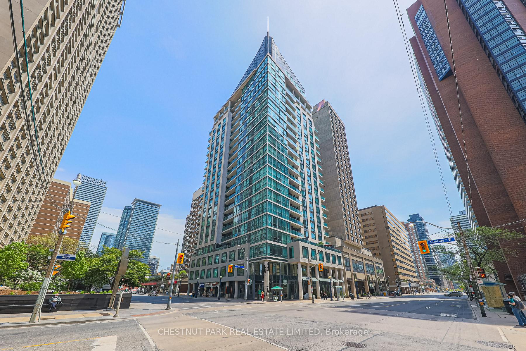 1904 - 1121 Bay Street, Toronto, ON M5S 3L9