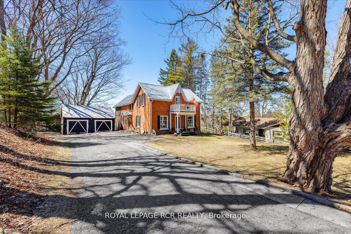 19052 Centre Street, East Gwillimbury, ON L0G 1M0