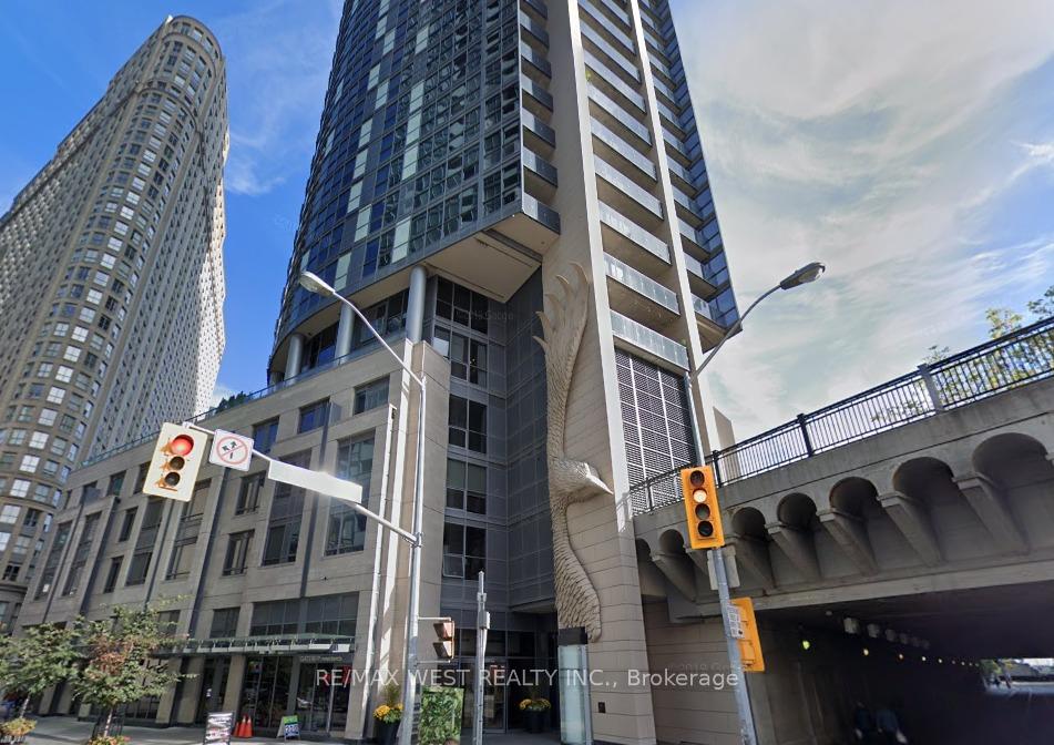 1906 - 1 The Esplanade Avenue, Toronto, ON M5E 0A8