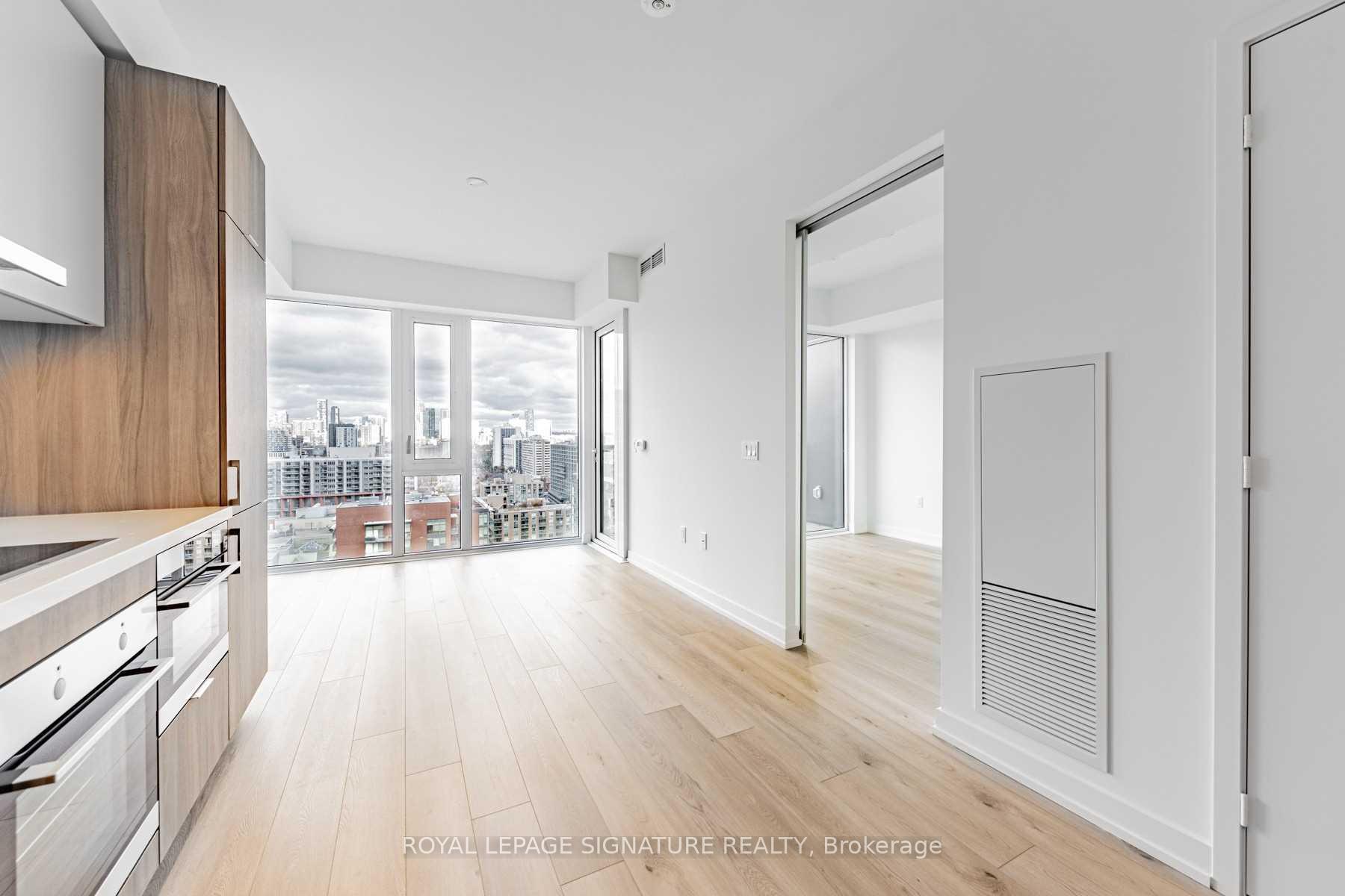1906 - 158 Front Street E, Toronto, ON M5A 0K9