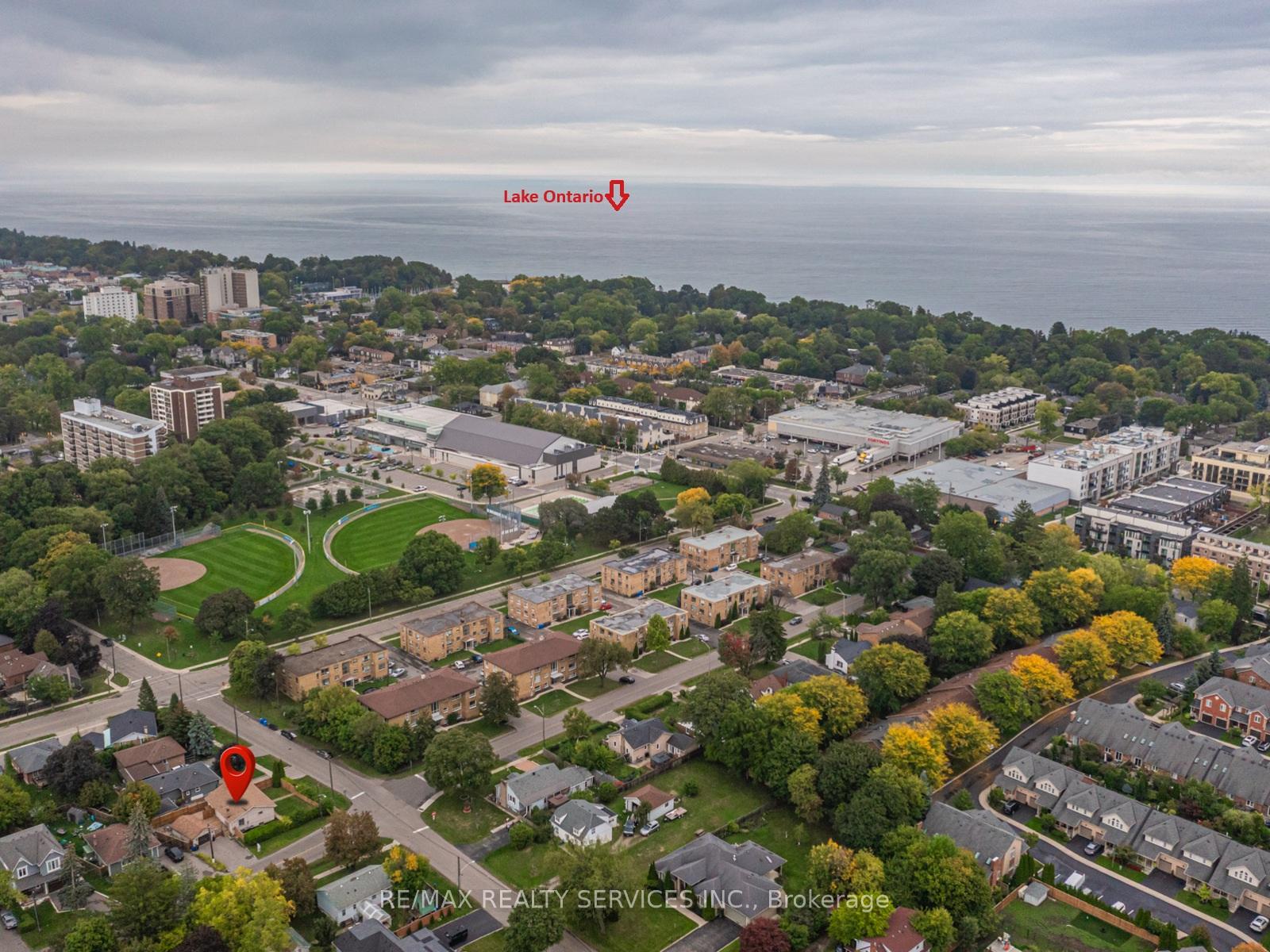 191 Deane Avenue, Oakville, ON L6K 1N4