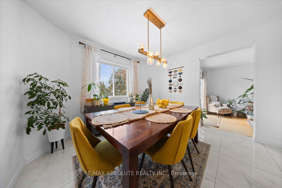 1919 La Chapelle Street, Orleans - Convent Glen and Area, ON K1C 6A4