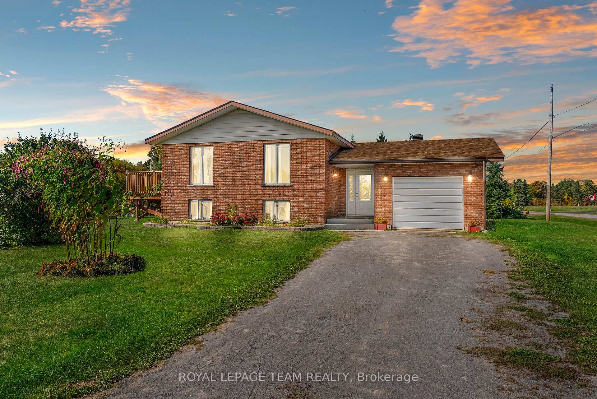 1932 Gore Line, Whitewater Region, ON K0J 2L0