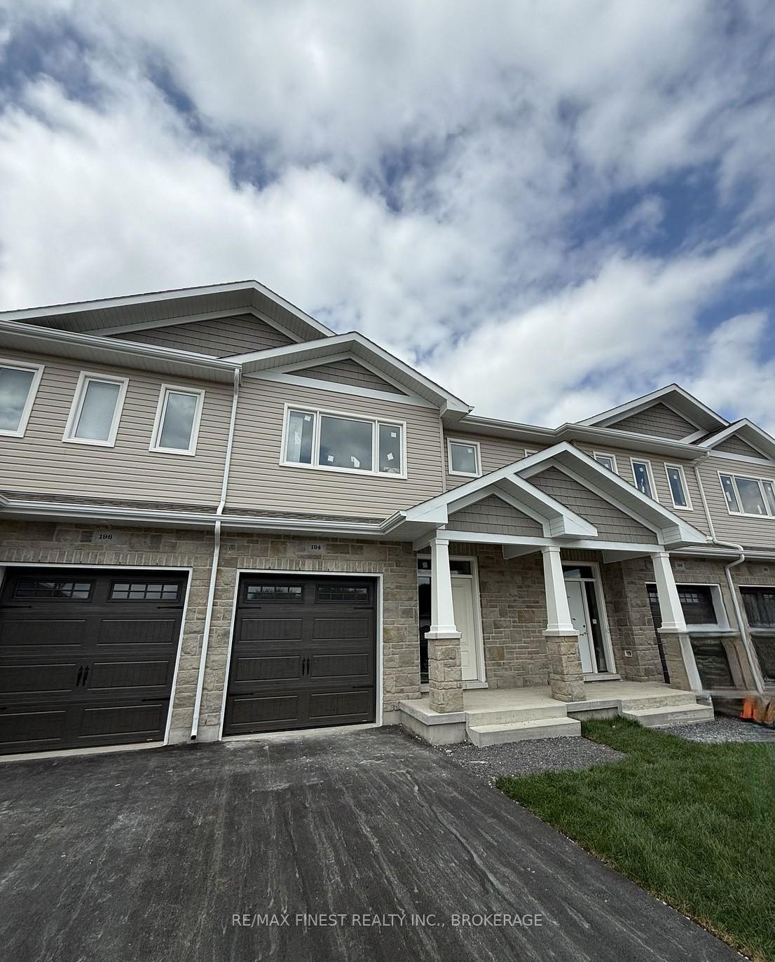 194 HERITAGE PARK Drive, Greater Napanee, ON K7R 3X8