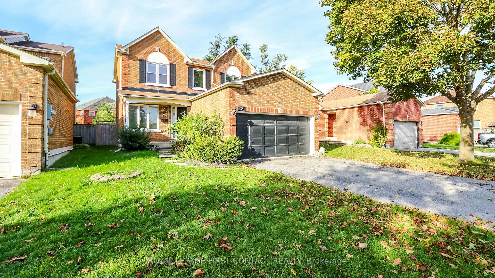 194 Kozlov Street, Barrie, ON L4N 7H6