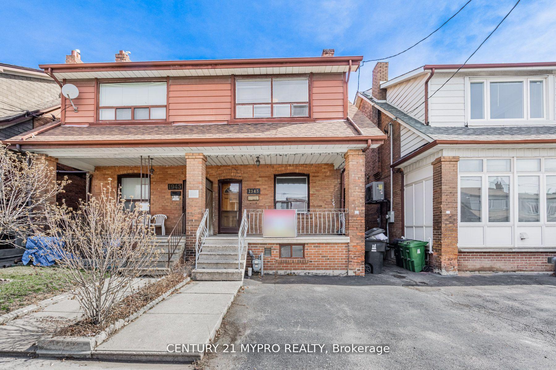 1943 Dufferin Street, Toronto, ON M6E 3P8