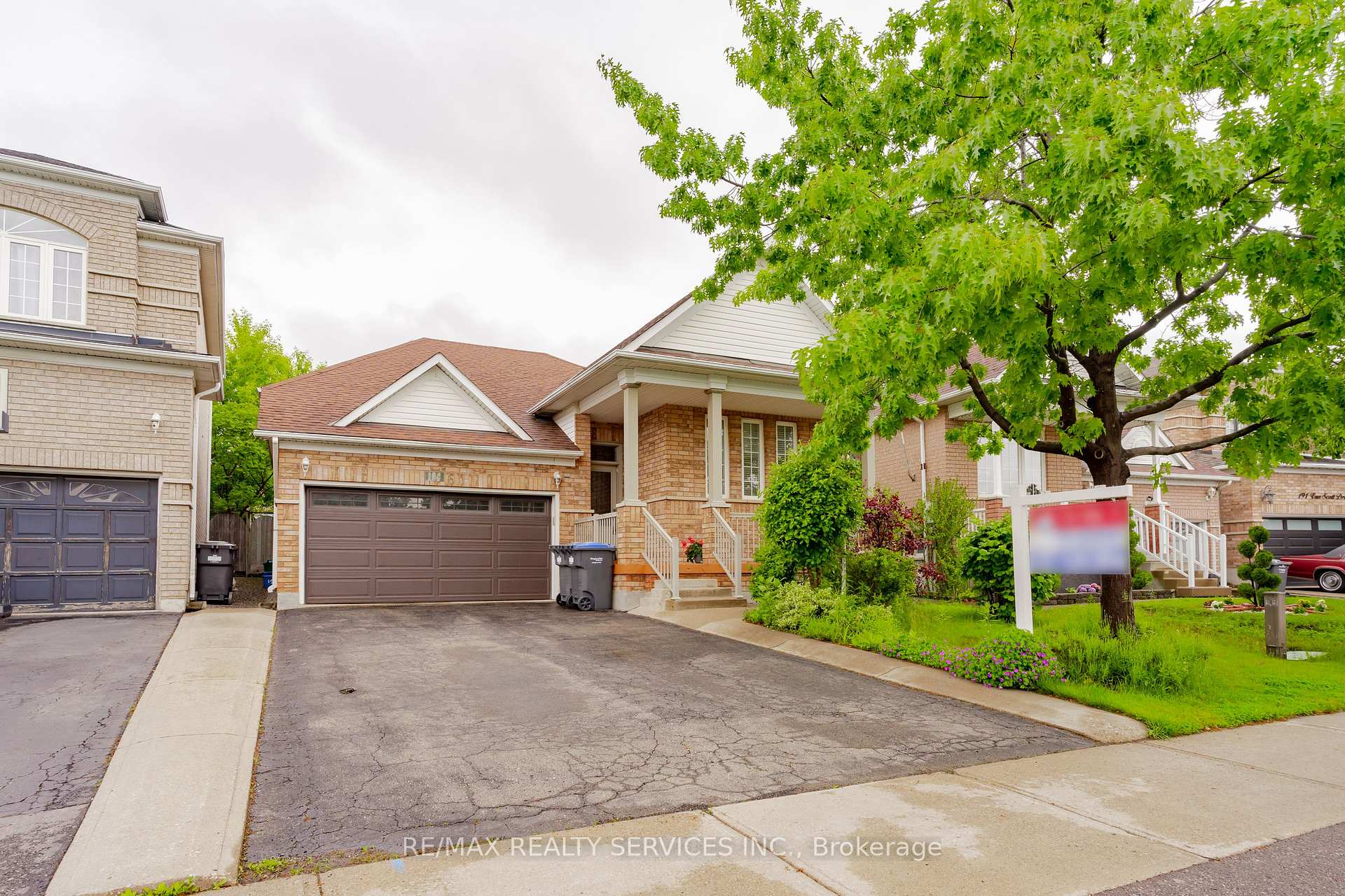 195 Van Scott Drive, Brampton, ON L7A 1V2