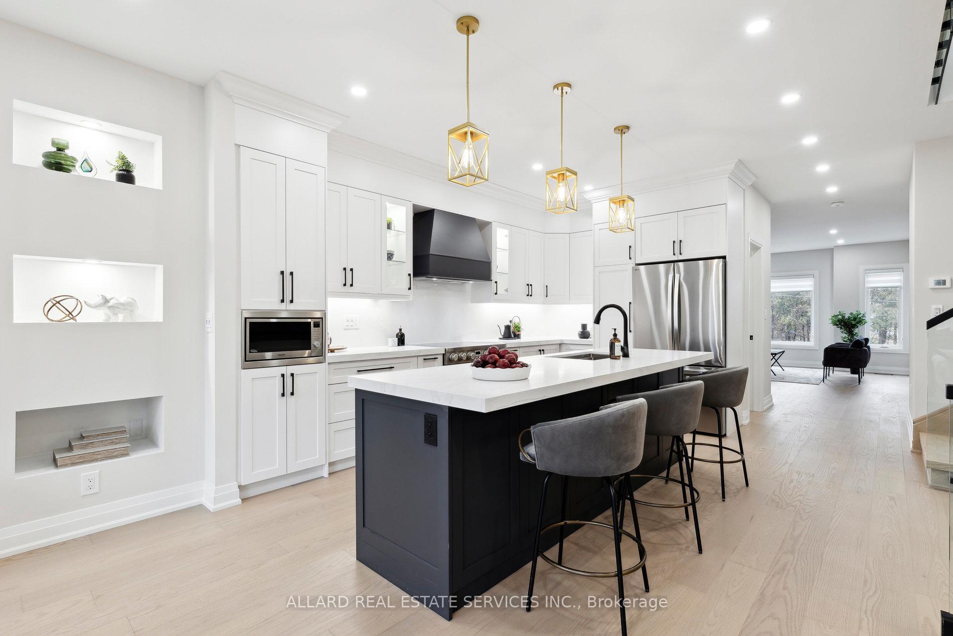 1956A Valley Farm Road, Pickering, ON L1V 1X7