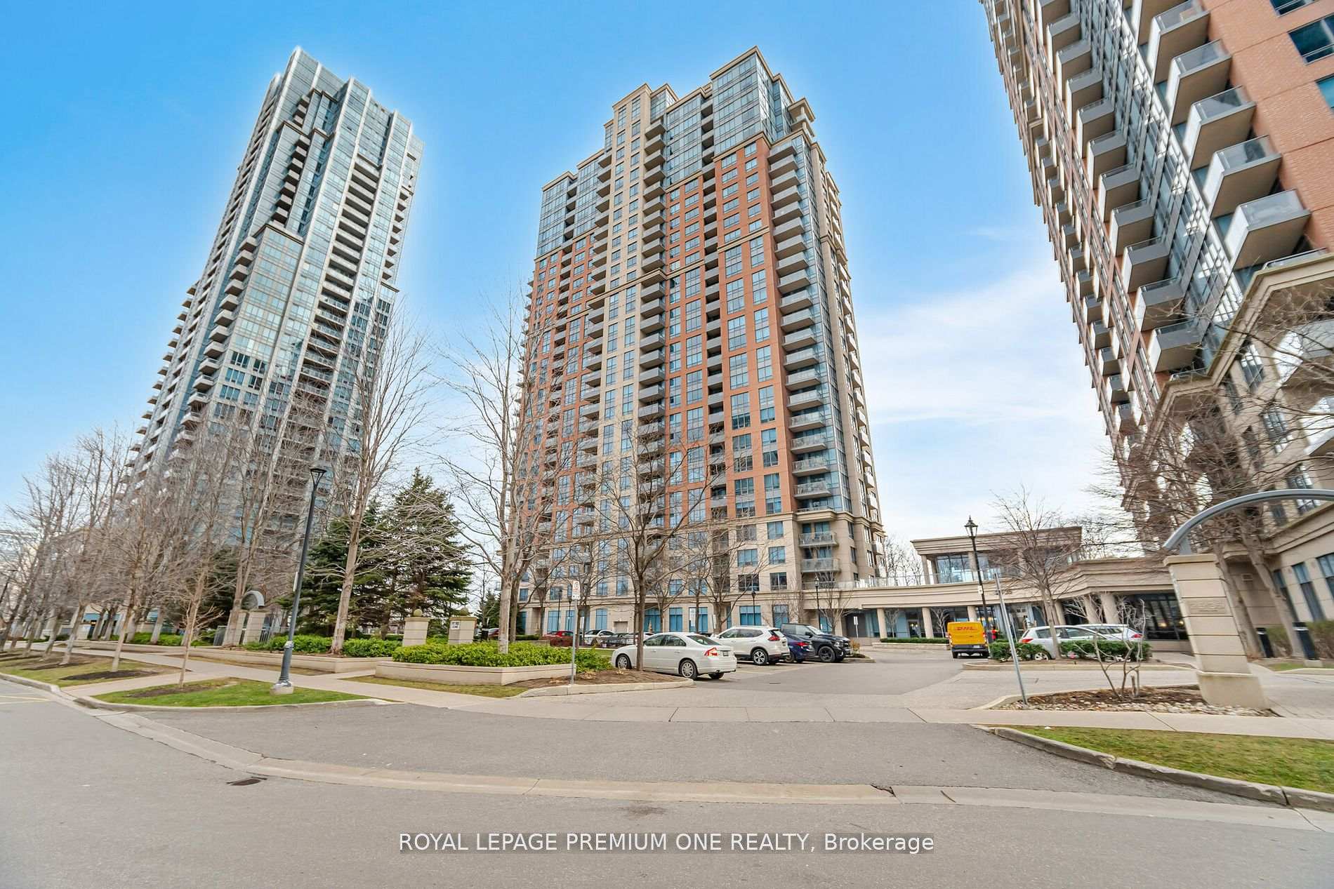 1957 - 25 Viking Lane, Toronto, ON M9B 0A1
