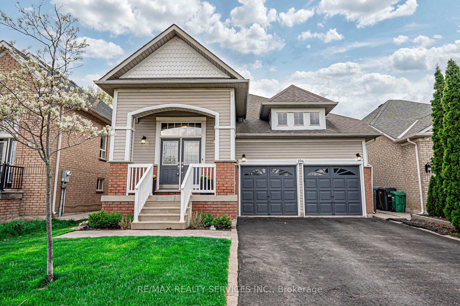 196 Van Scott Drive, Brampton, ON L7A 1V8