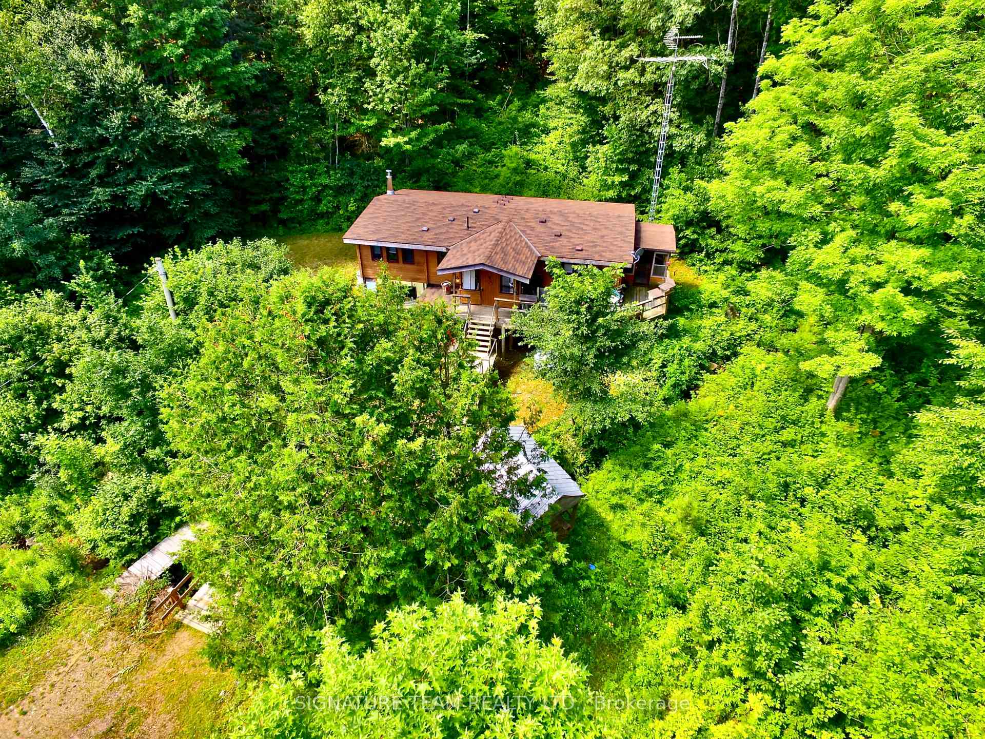 19626 41 Highway, Addington Highlands, ON K0H 1K0