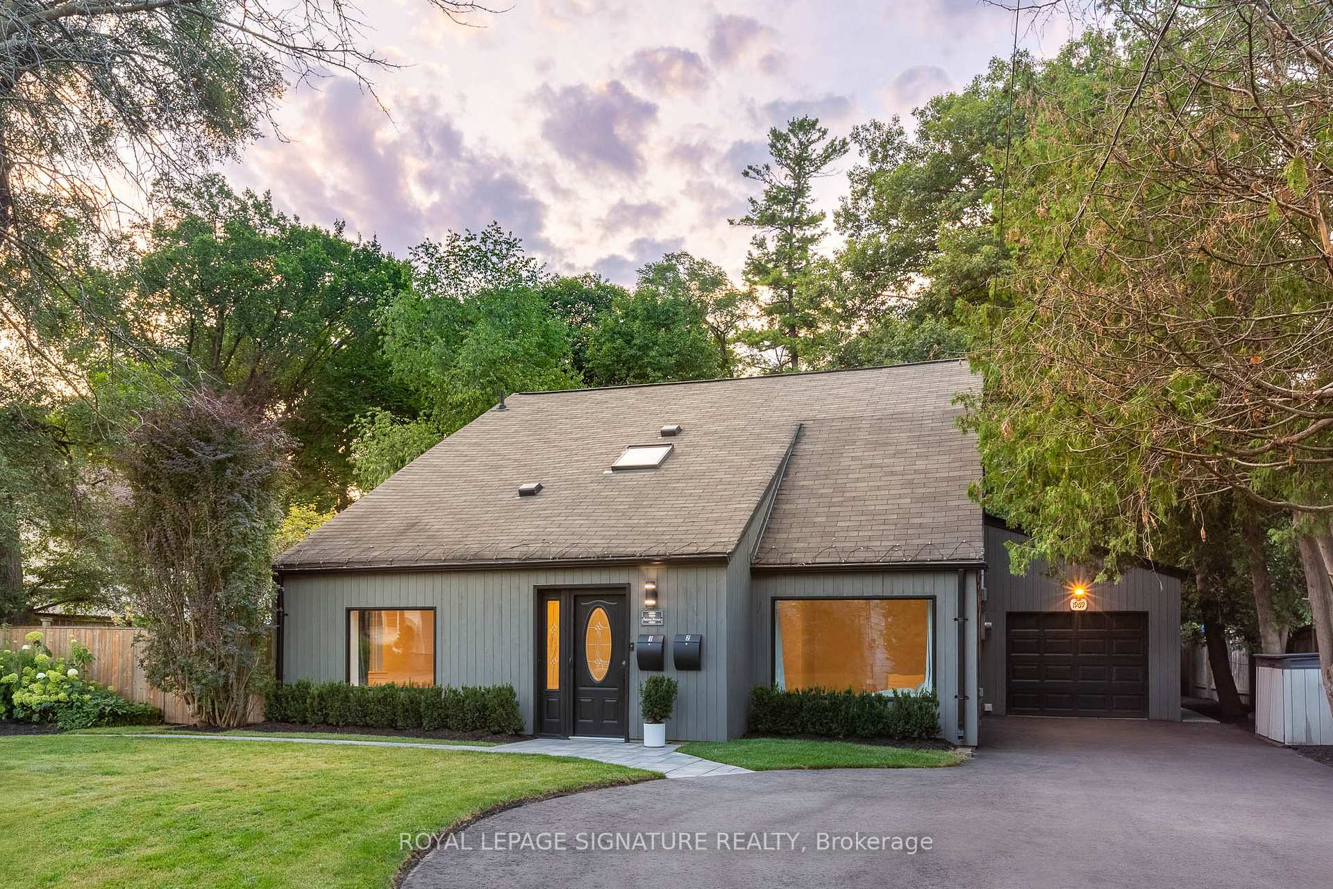 1969 Balsam Avenue, Mississauga, ON L5J 1L3